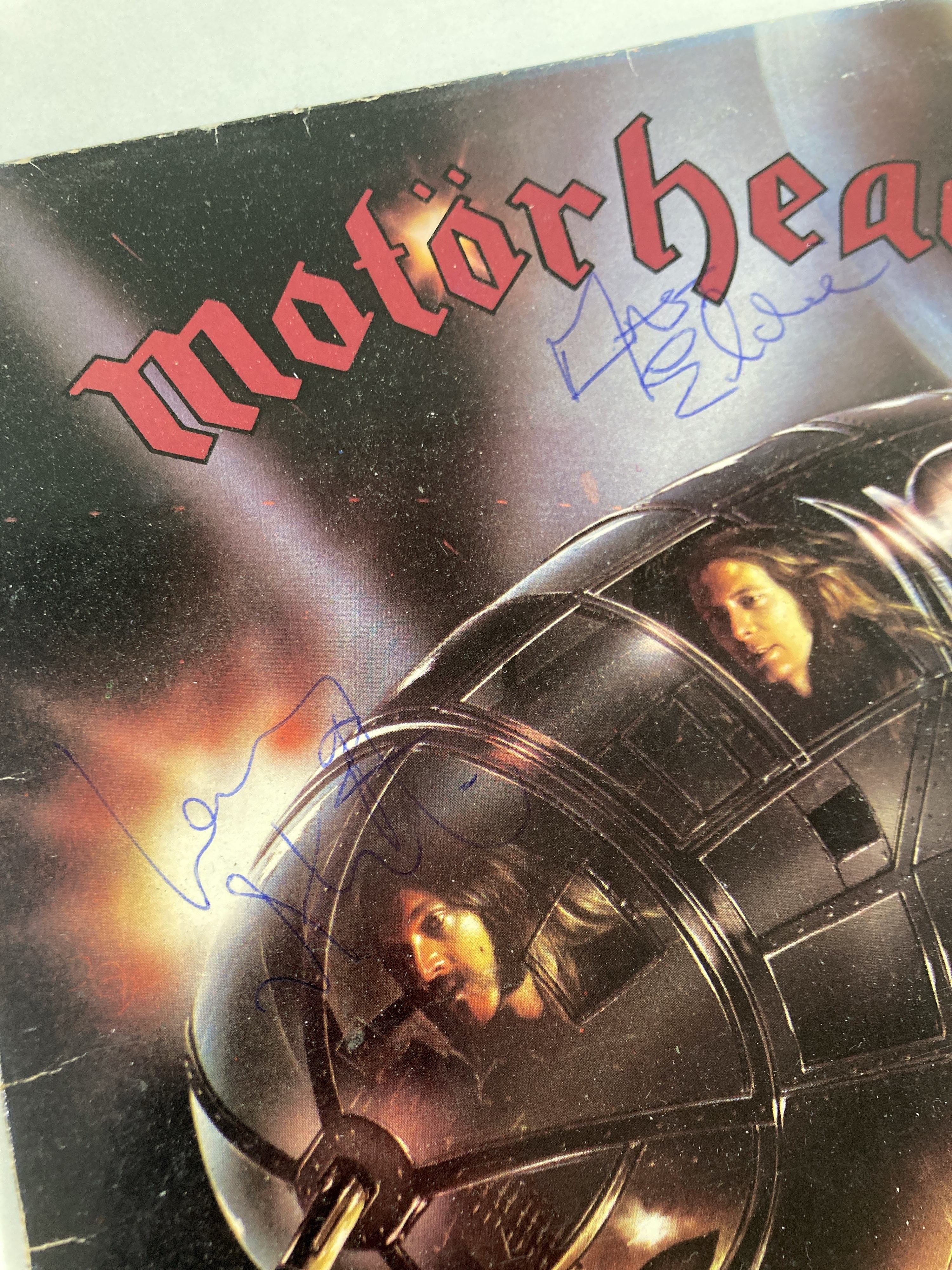 Lot 263 - MOTORHEAD - BOMBER SIGNED LP.