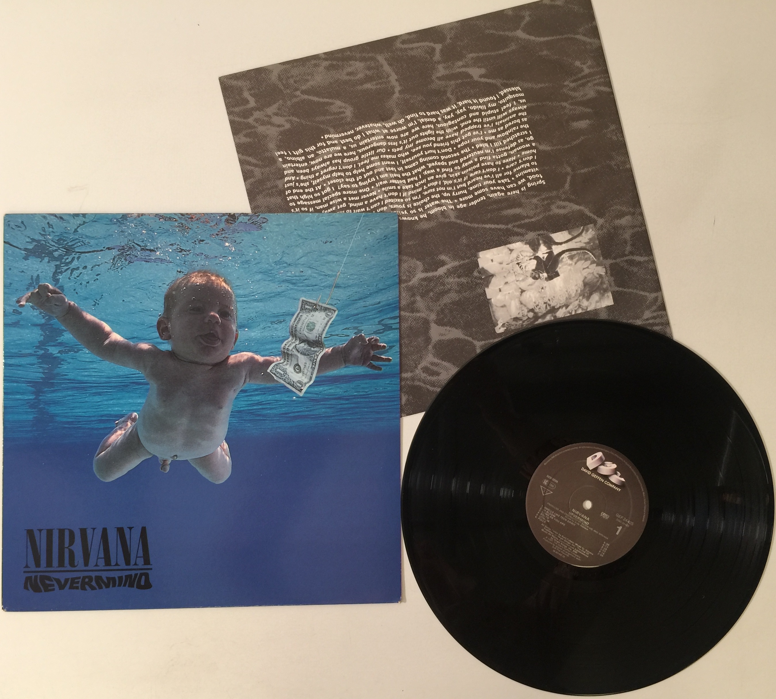 Lot 654 - NIRVANA - NEVERMIND LP (EU ORIGINAL - GEF