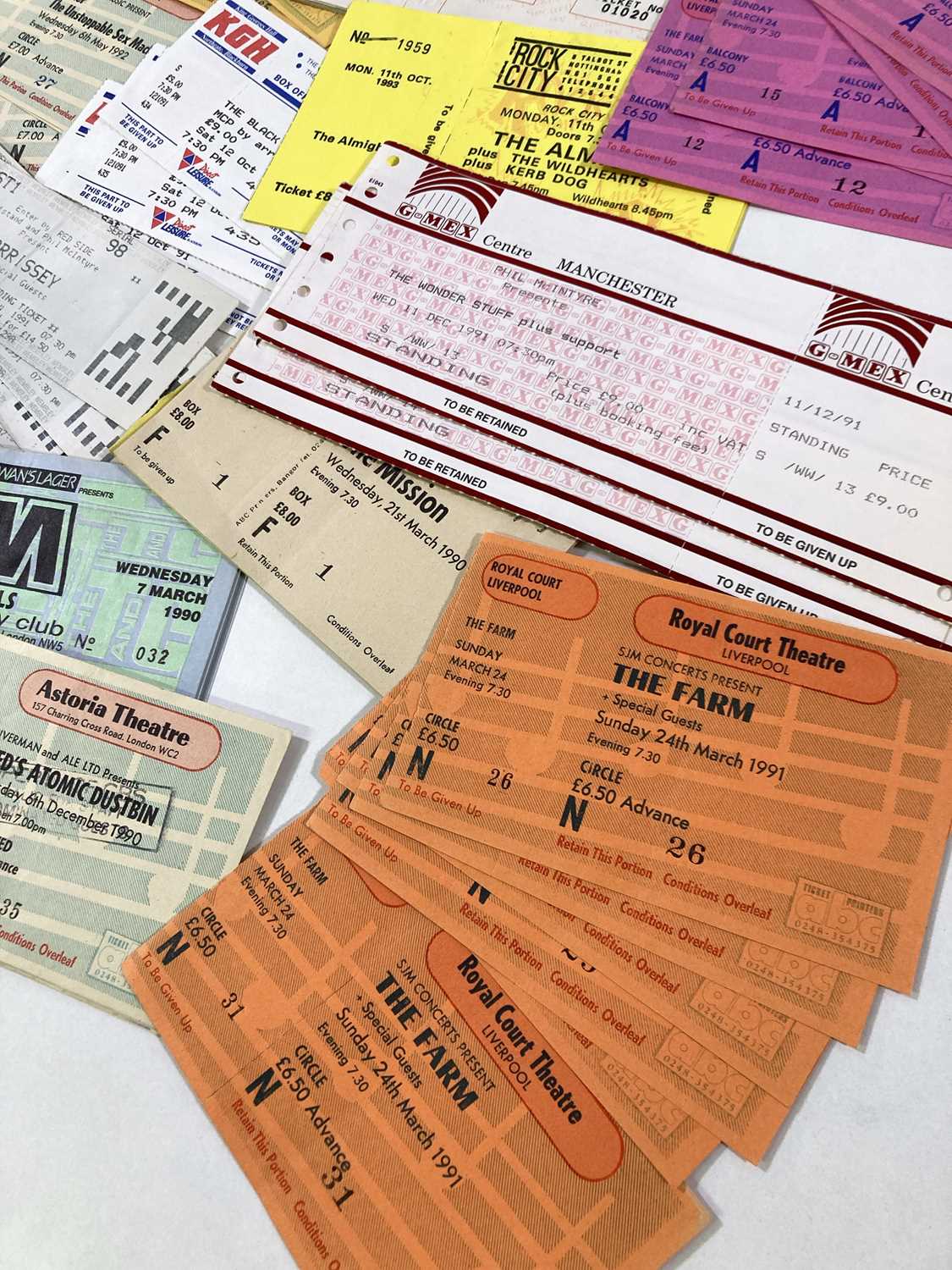 Lot 134 - TICKET ARCHIVE - GRUNGE / ALT ROCK MANY