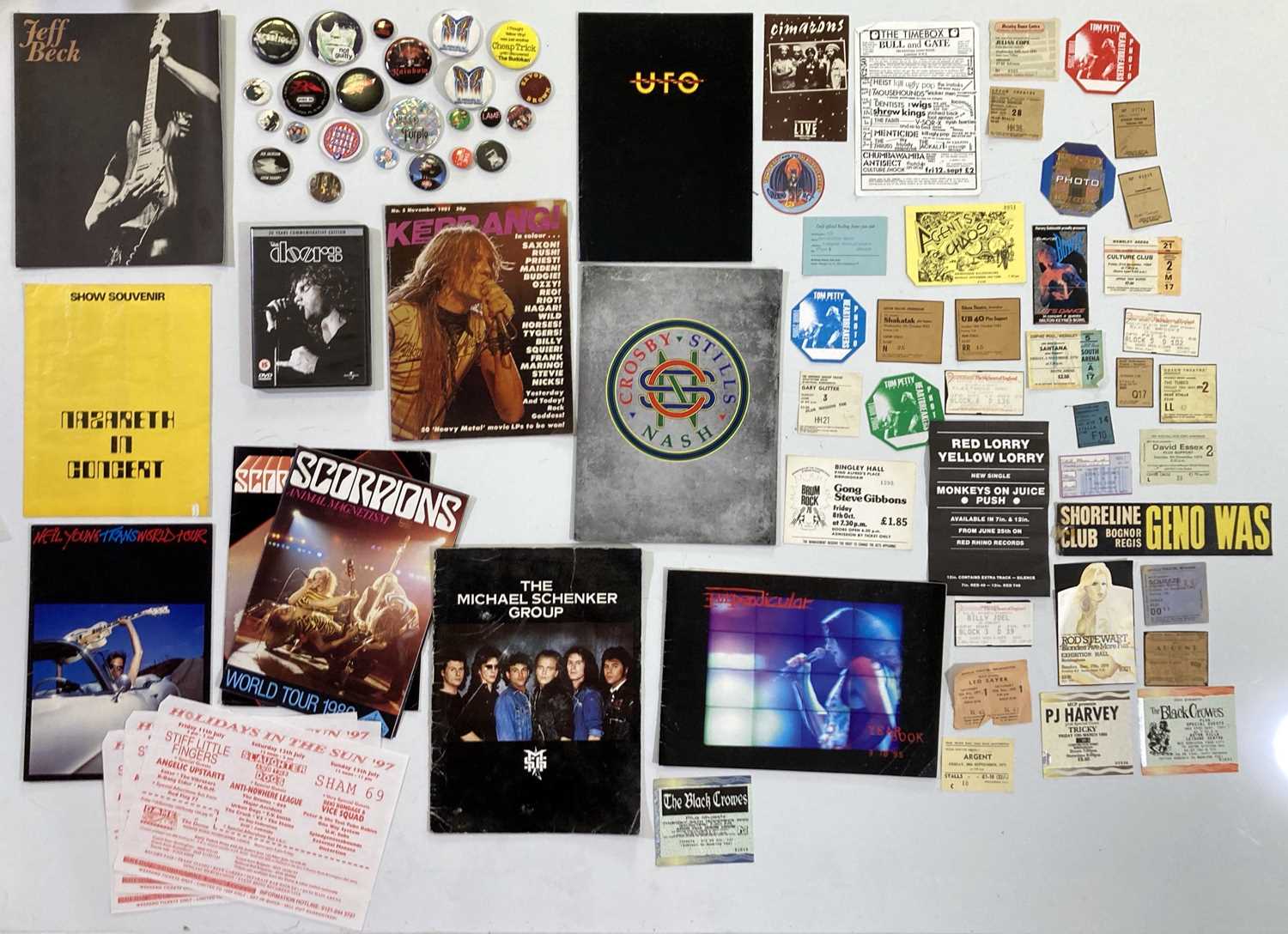 Lot 140 - CONCERT MEMORABILIA INC TICKETS / HANDBILLS