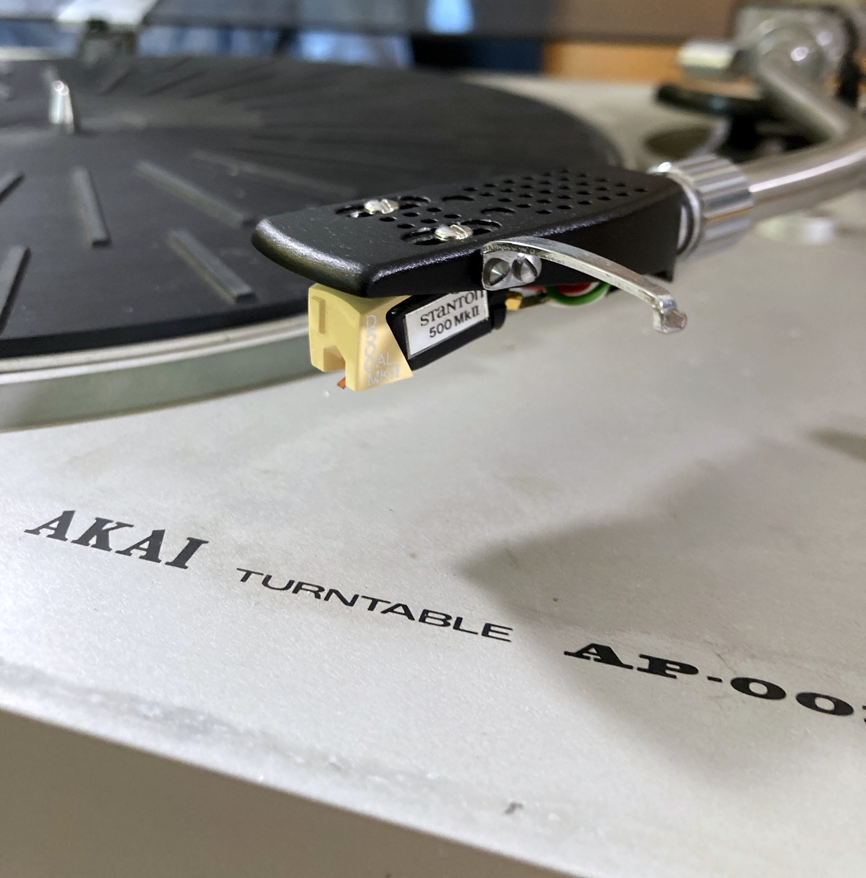 Lot 21 - HIFI EQUIPMENT AND TURNTABLE (AKAI, MARANTZ,