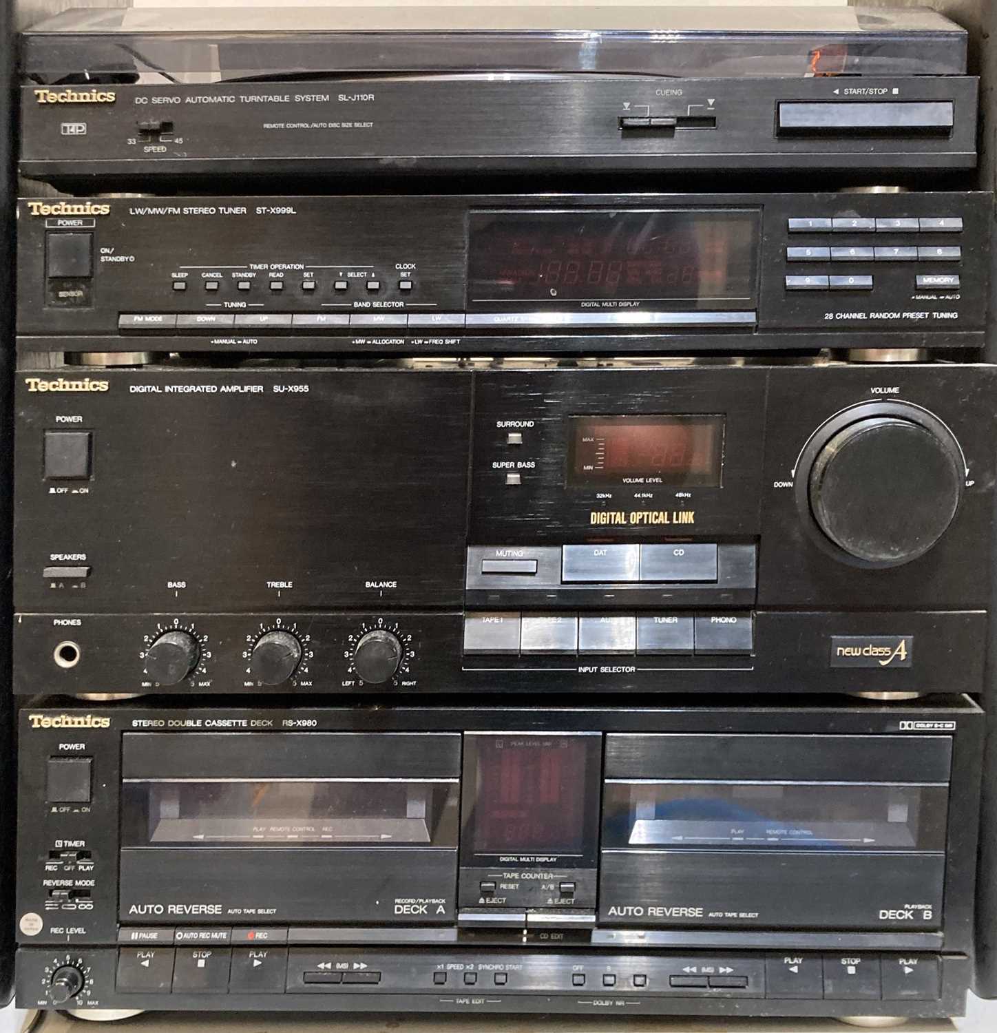 Lot 12 - TECHNICS HIFI.