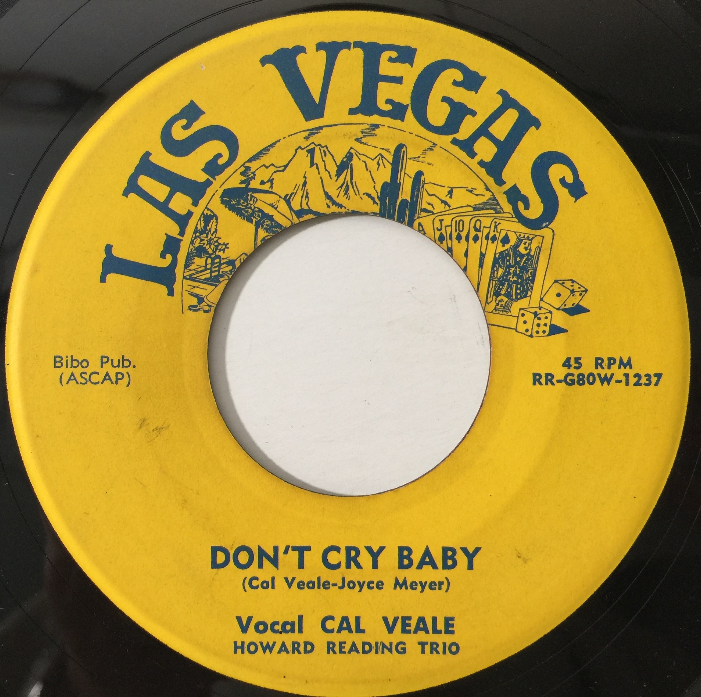 Lot 221 - CAL VEALE / HOWARD READING TRIO - STANDING