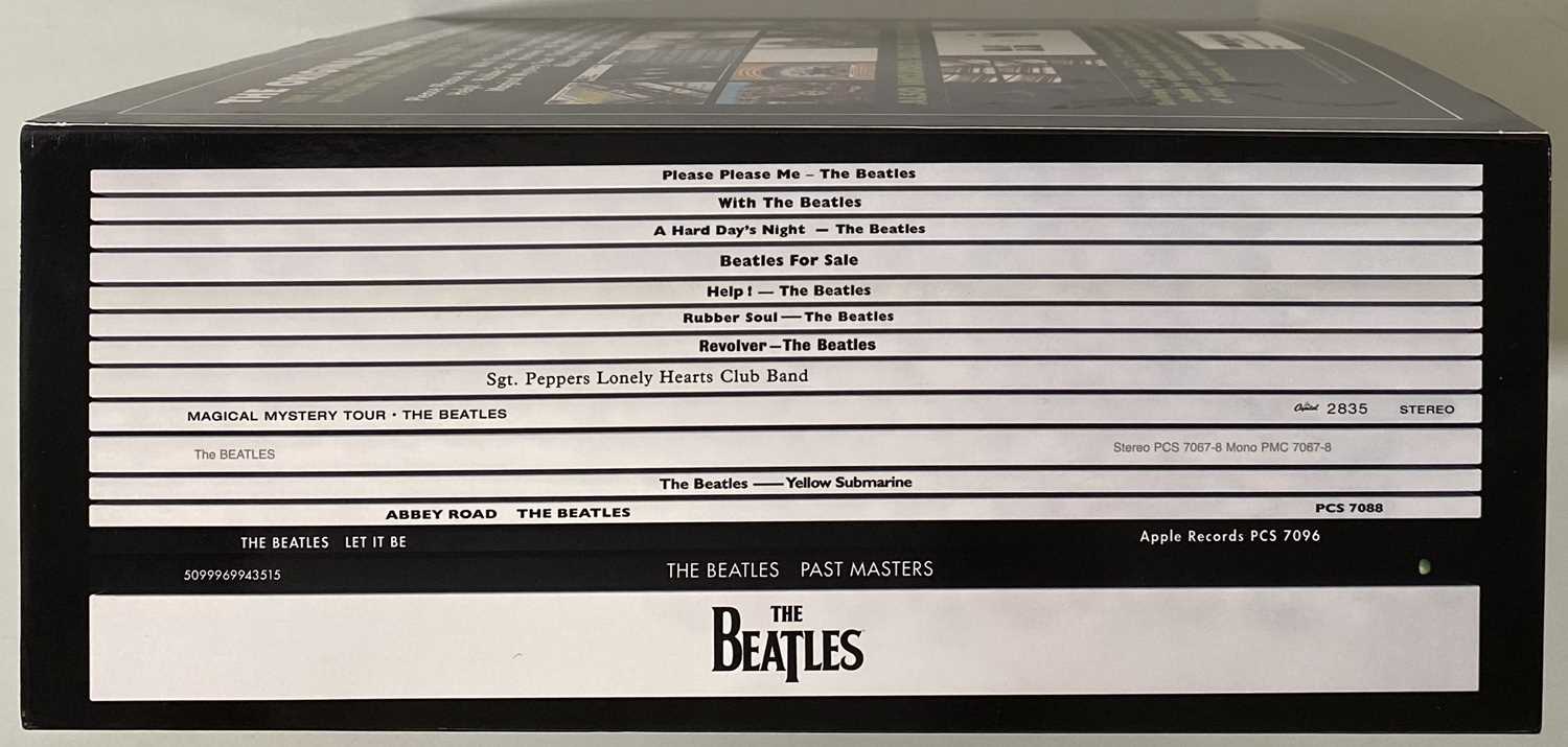 Lot 26 - THE BEATLES - THE BEATLES LP BOX SET (14