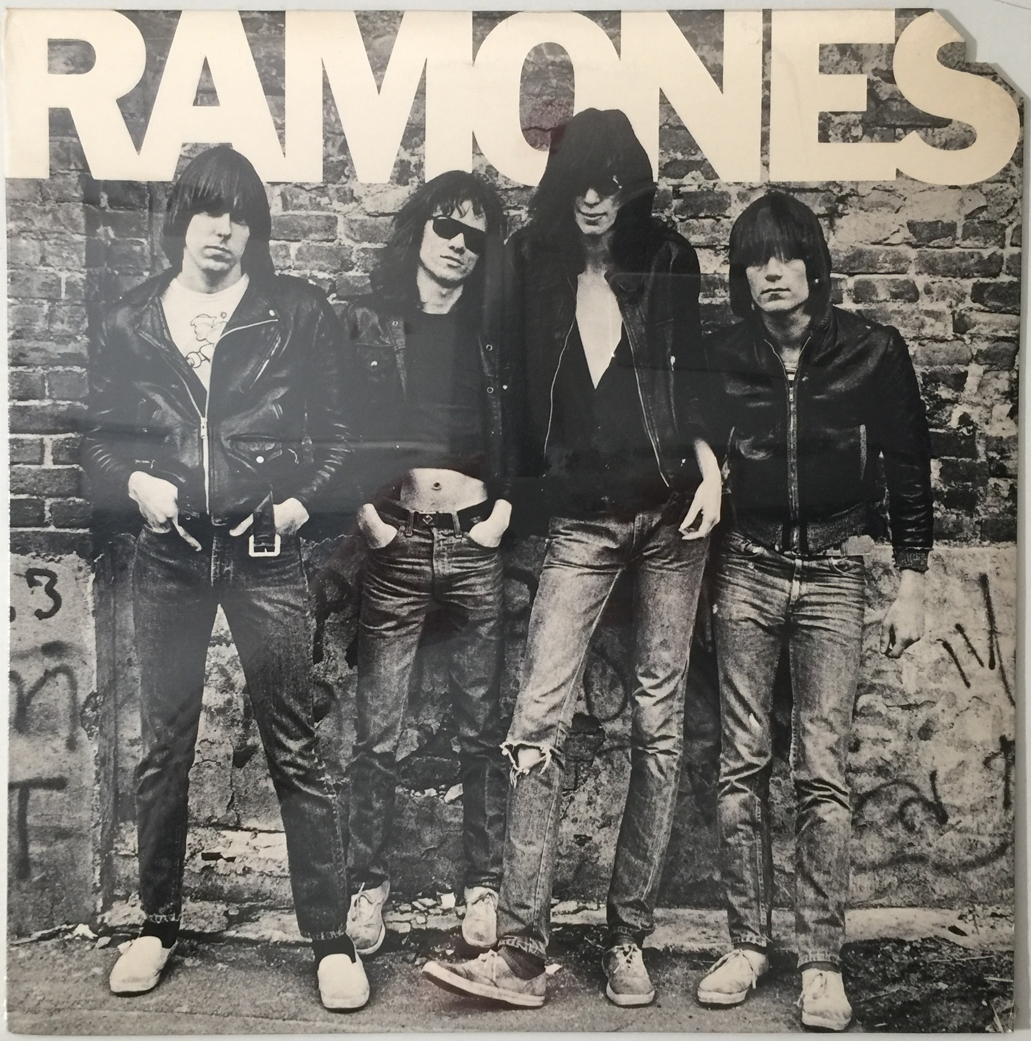 Lot 42 - RAMONES - RAMONES - US ORIGINAL LP