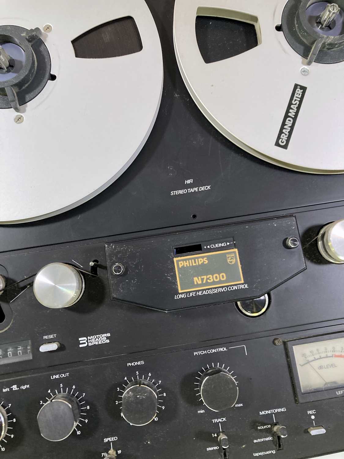 Lot 5 - PHILLIPS N7300 REEL-TO-REEL TAPE RECORDER.