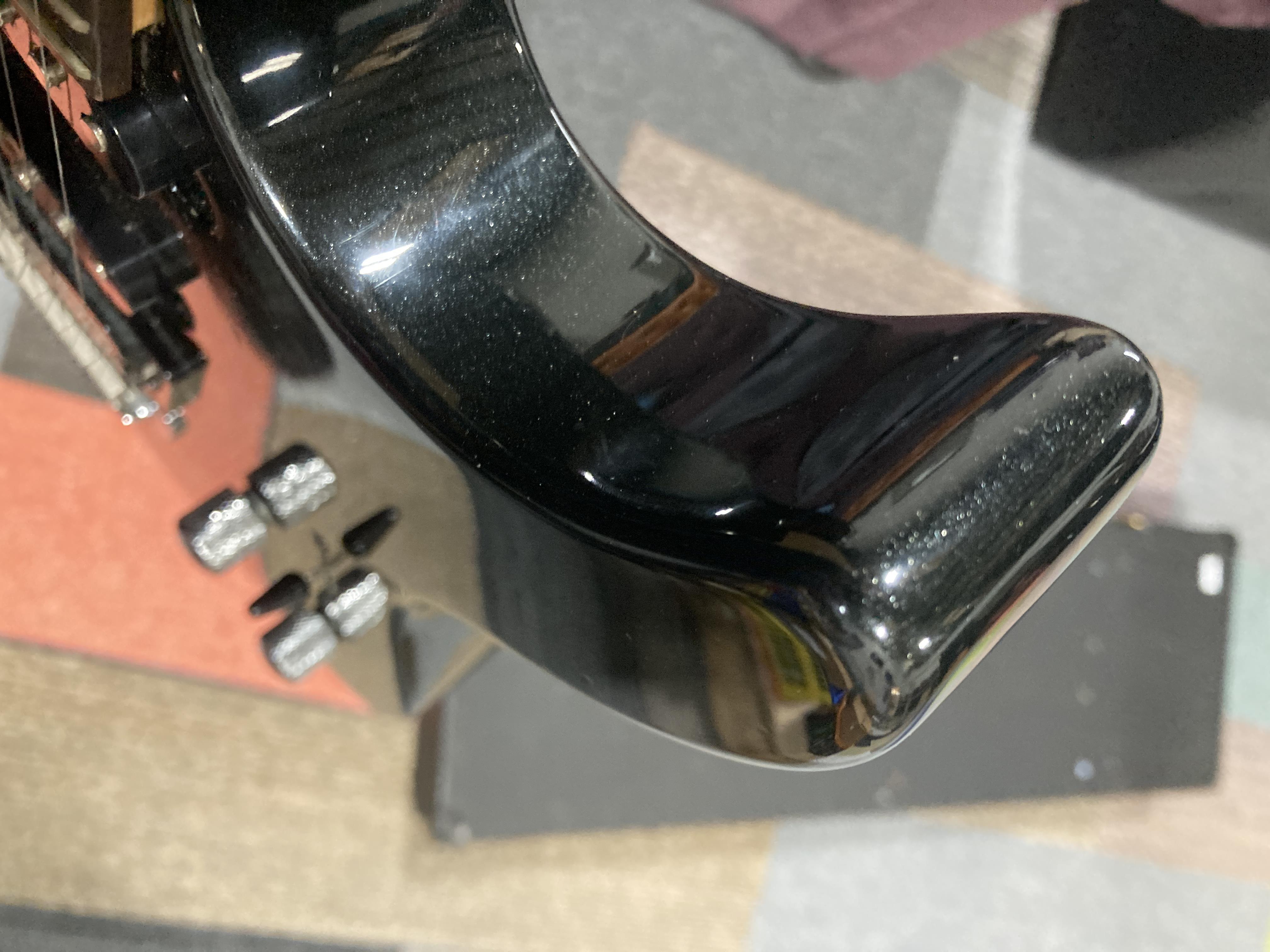 Lot 39 - FENDER SQUIRE SHOWMASTER.