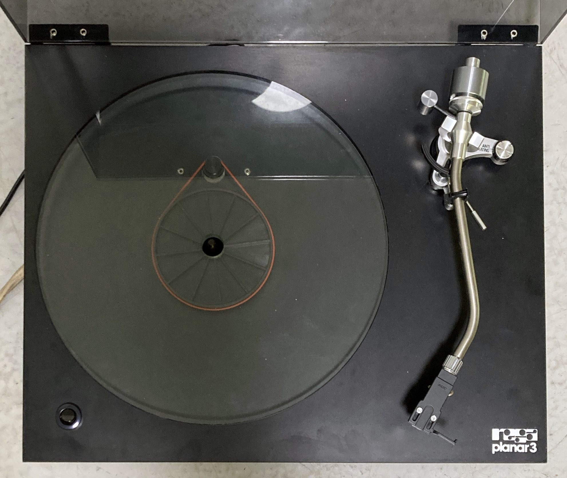 Lot 8 - REGA PLANAR 3 TURNTABLE WITH CORAL MC-81
