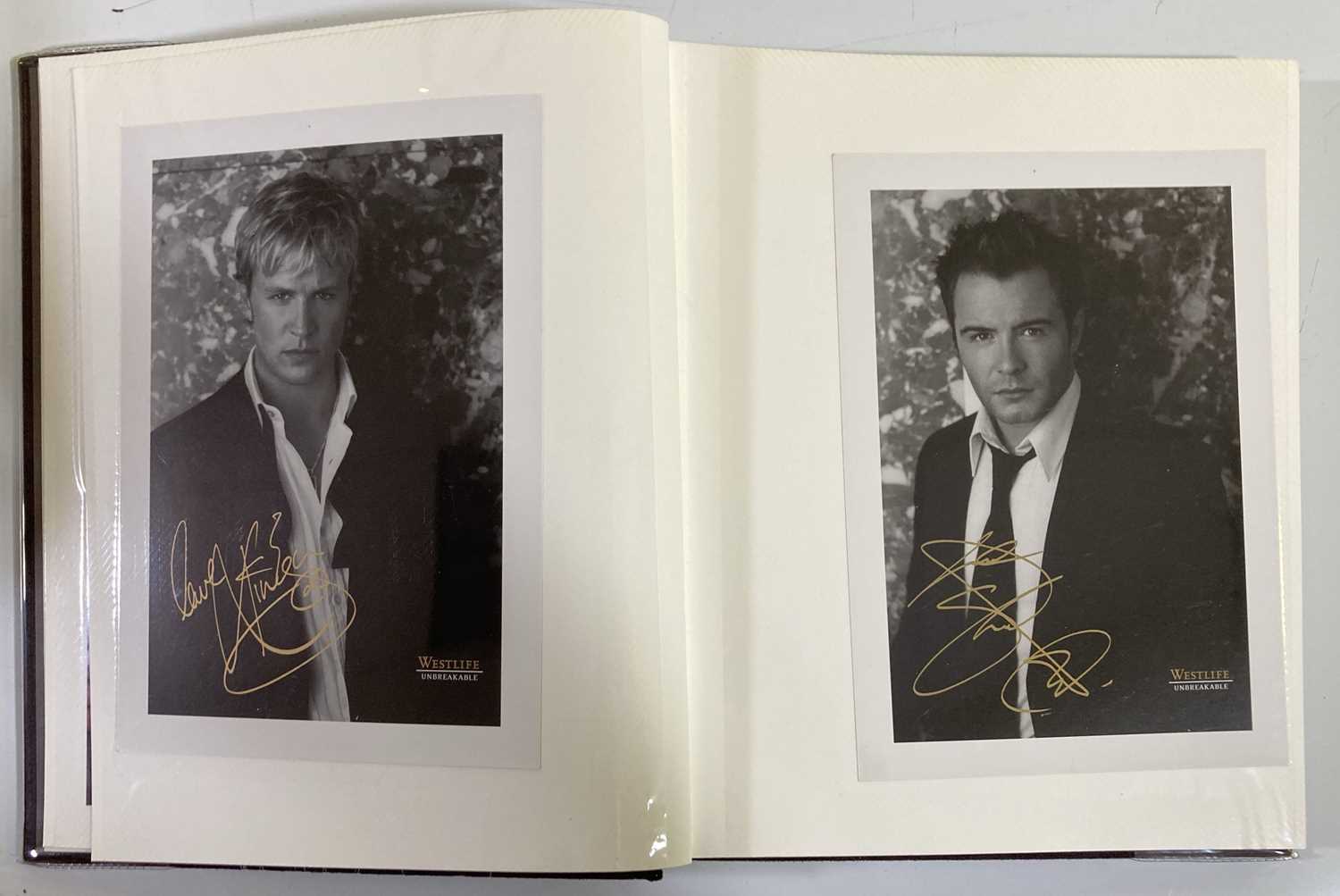 Lot 54 - SIGNED BOOKS / AUTOGRAPHS.