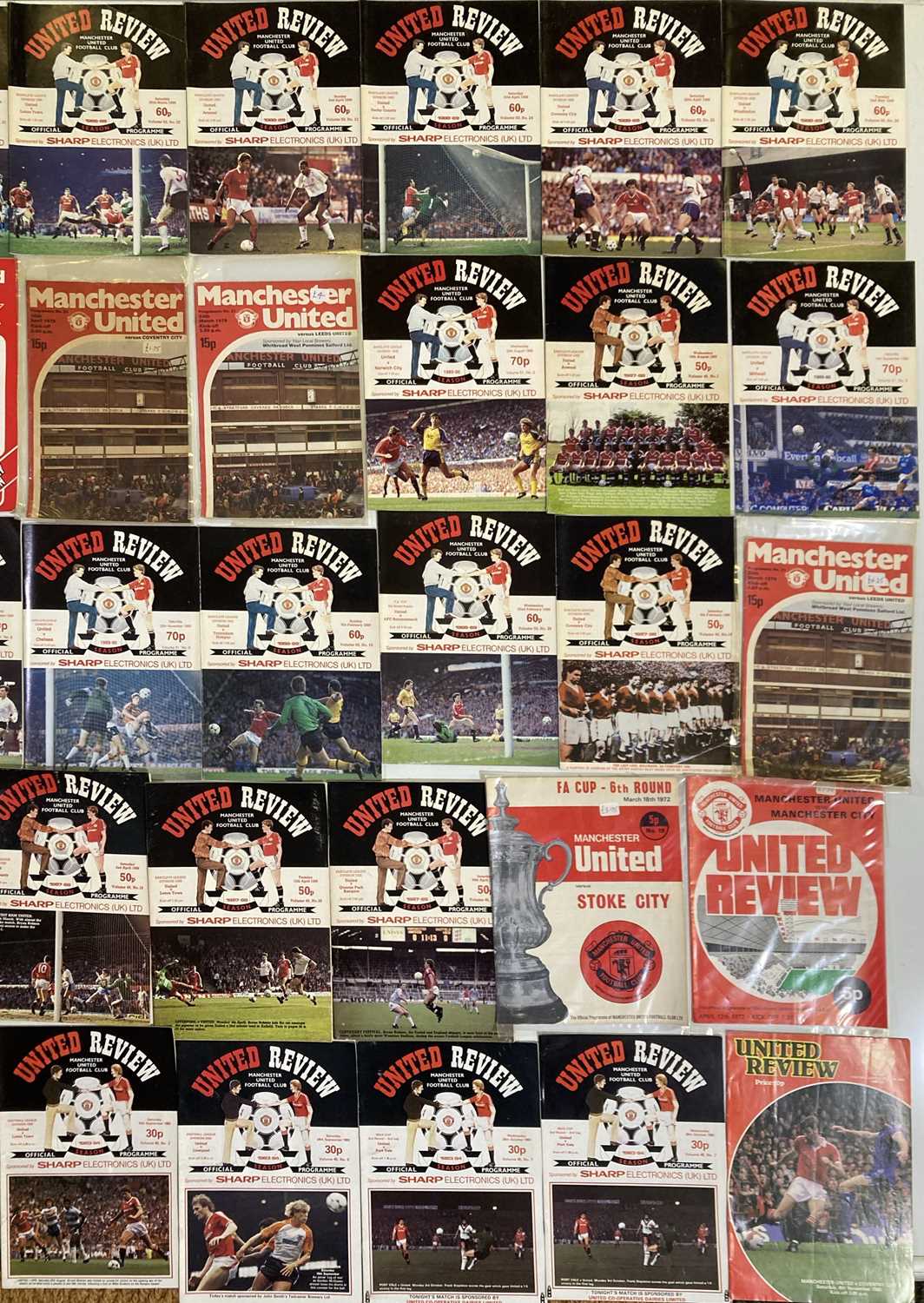 Lot 65 - MANCHESTER UNITED PROGRAMMES 70s/80s.