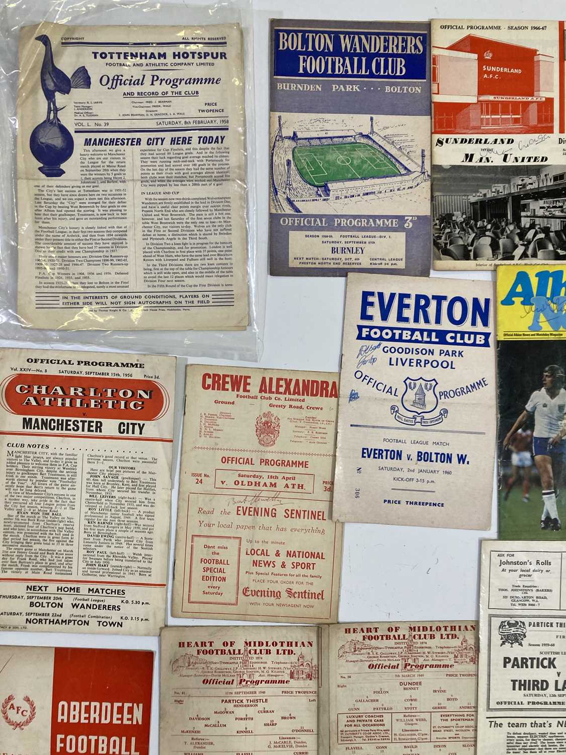 Lot 80 - FOOTBALL PROGRAMMES - LONDON / SCOTTISH TEAMS