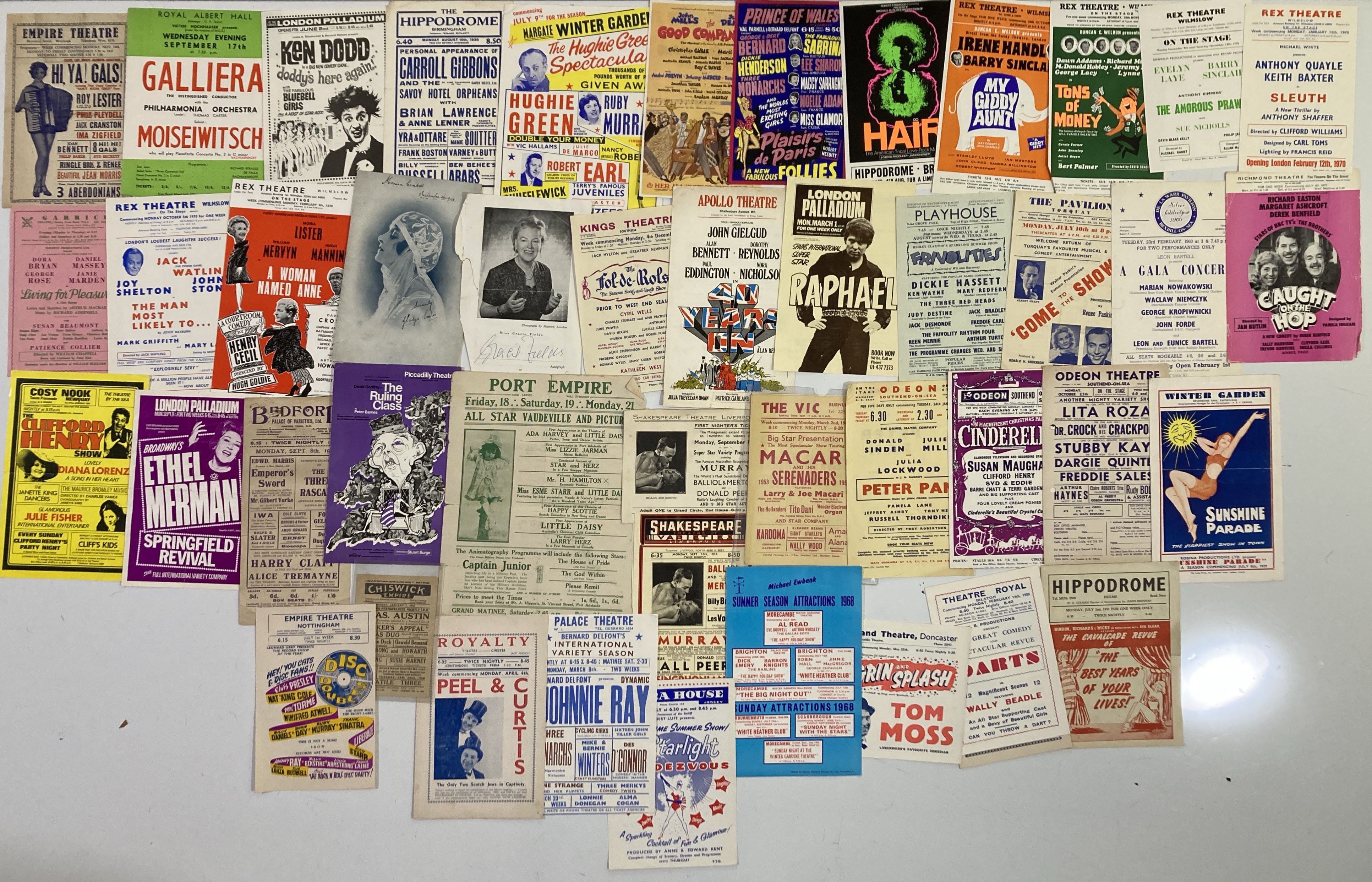 Lot 4 - THEATRE HANDBILLS.