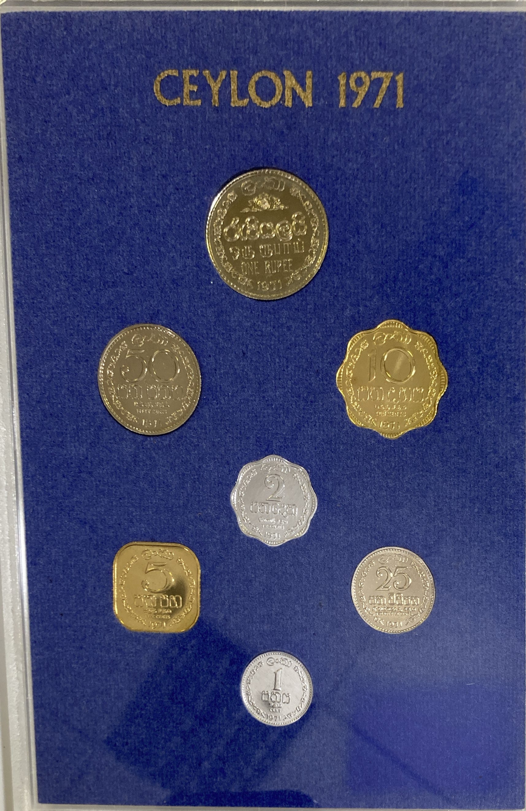 Lot 22 - COINS - PROOF SETS OF COINS.