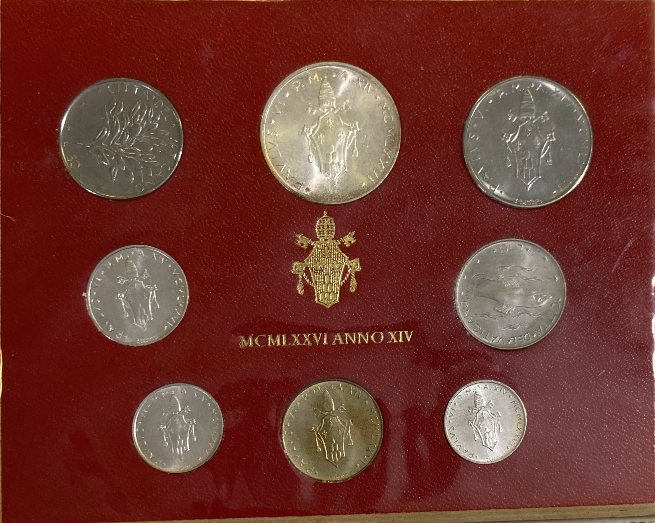 Lot 22 - COINS - PROOF SETS OF COINS.