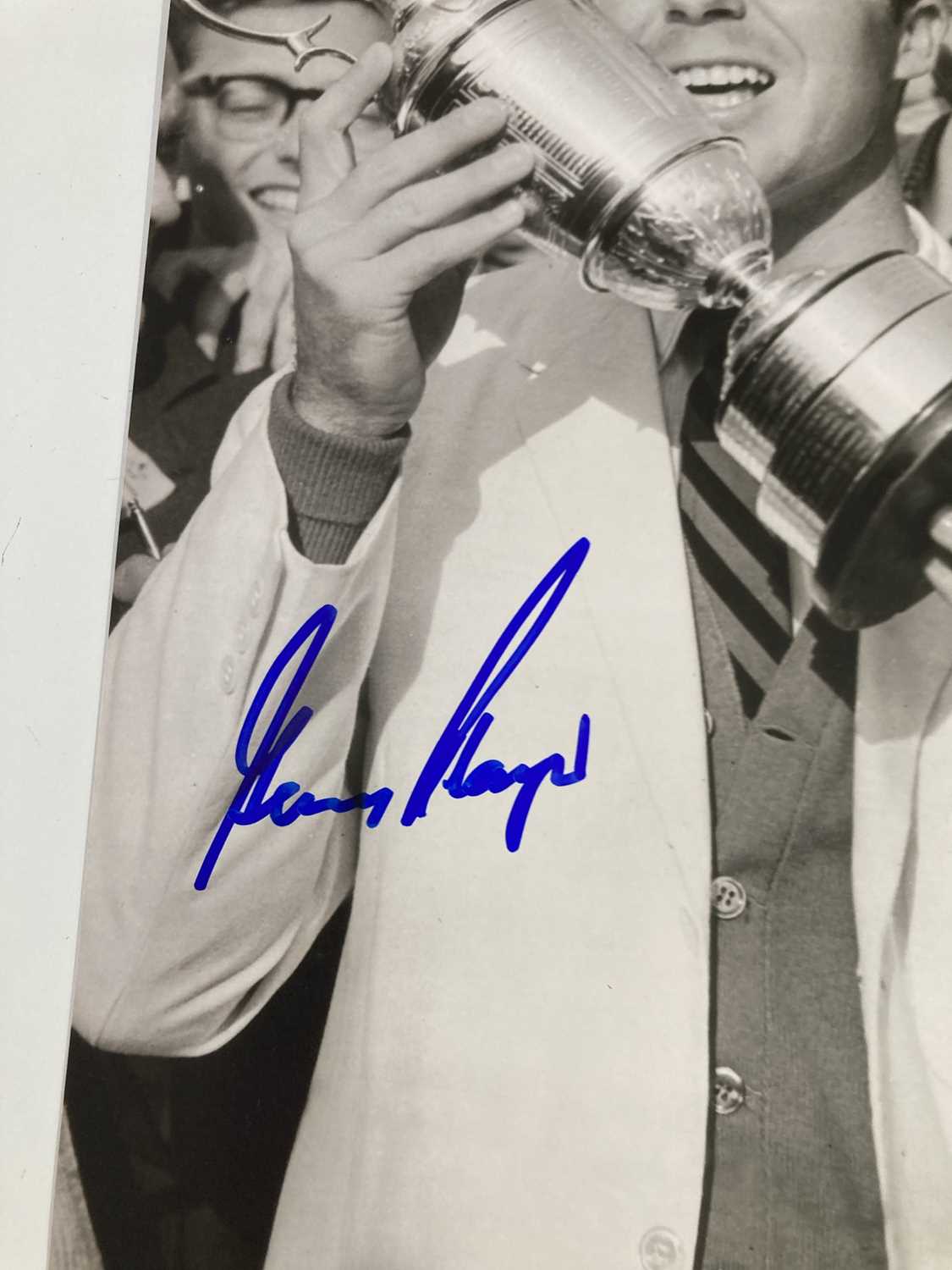 Lot 49 - GOLF MEMORABILIA - LEGENDS SIGNED PHOTOS INC