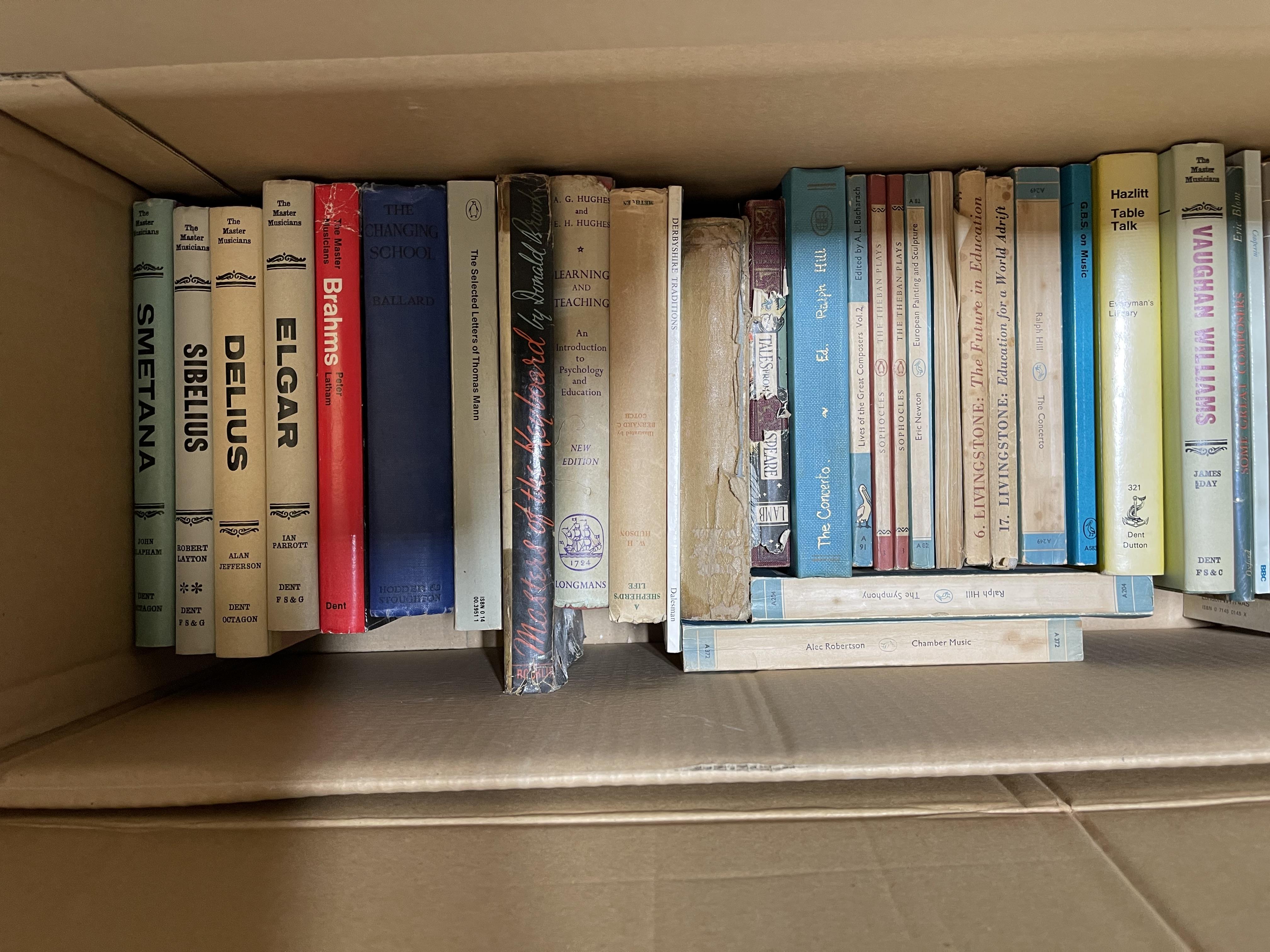 Lot 58 - CLASSICAL MUSIC - BOOK ARCHIVE.