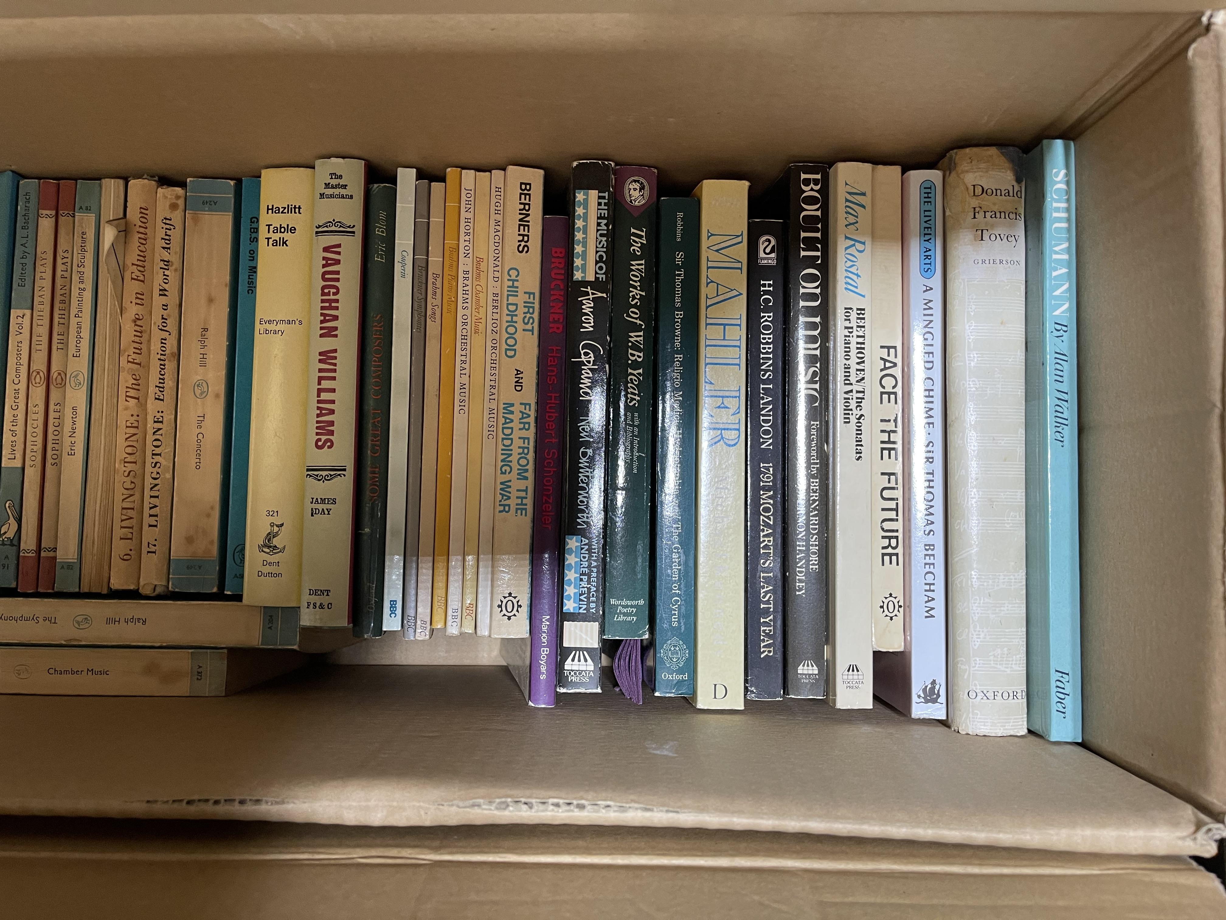 Lot 58 - CLASSICAL MUSIC - BOOK ARCHIVE.
