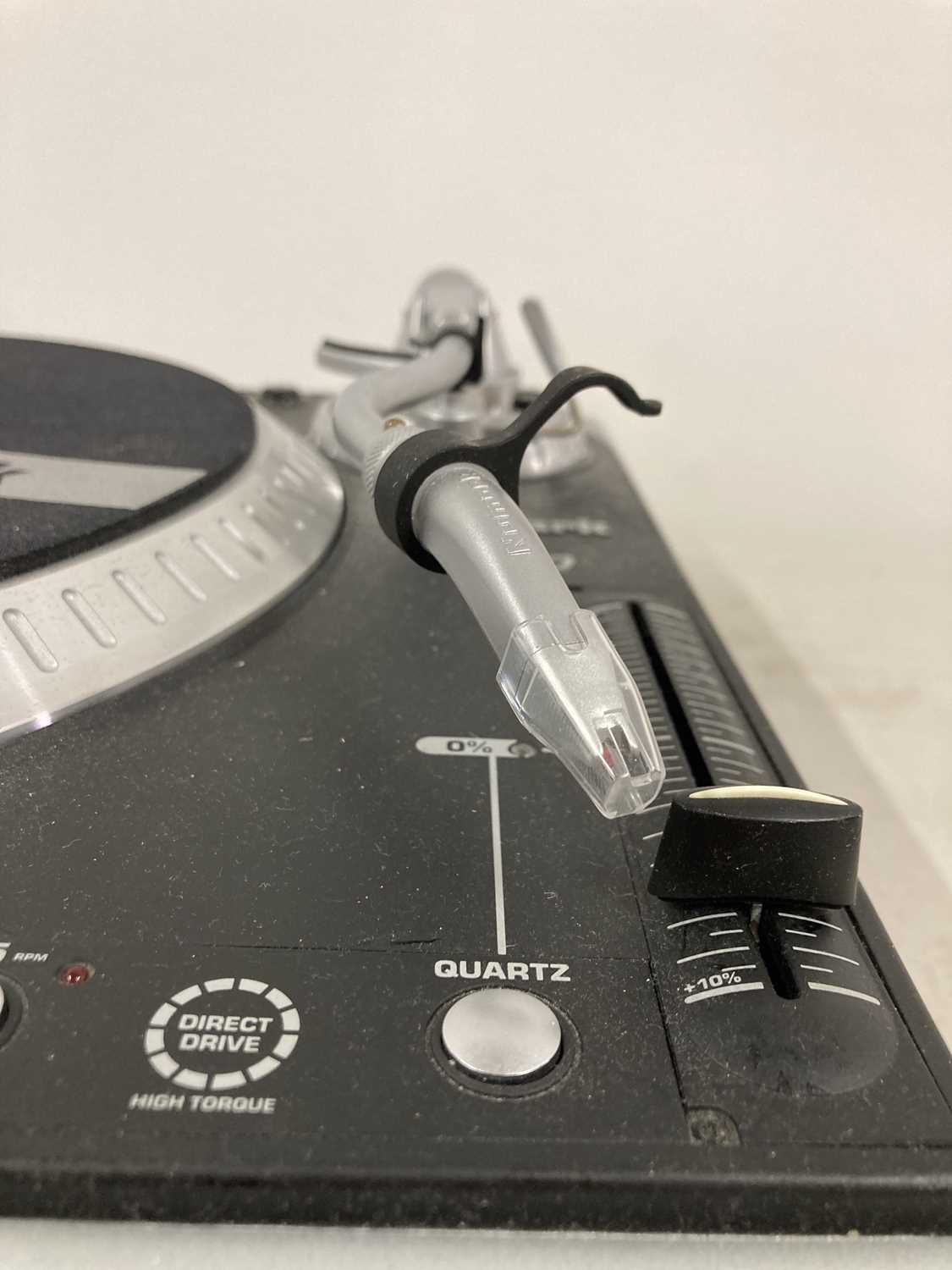 Lot 73 - NUMARK TT200 DIRECT DRIVE TURNTABLE