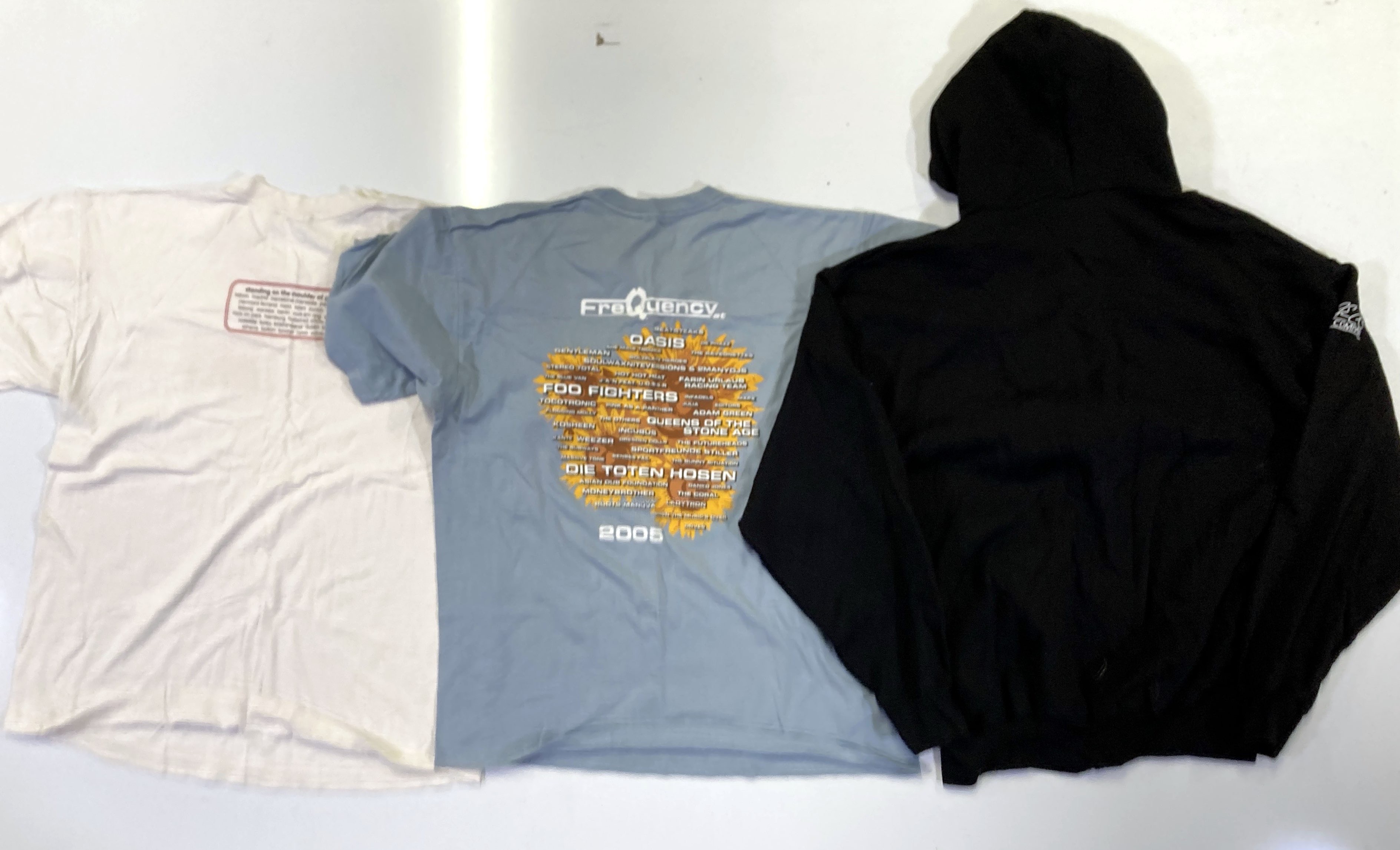 Lot 133 - OASIS - FESTIVAL CLOTHING AND TOUR MERCH,