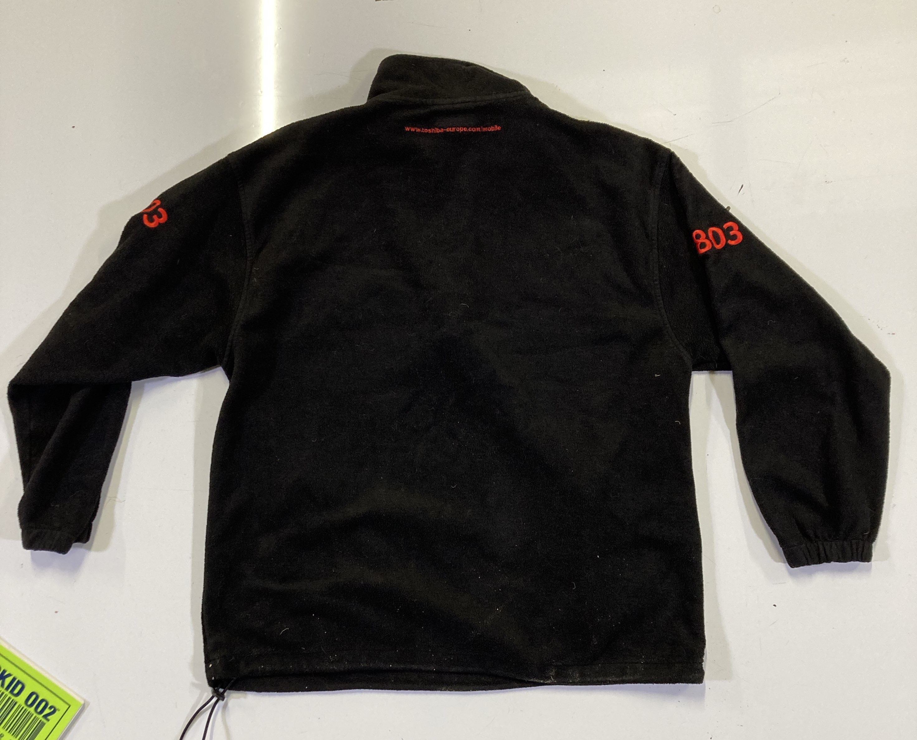Lot 134 - OASIS - TOSHIBA BRANDED FLEECE AND 2000 TOUR