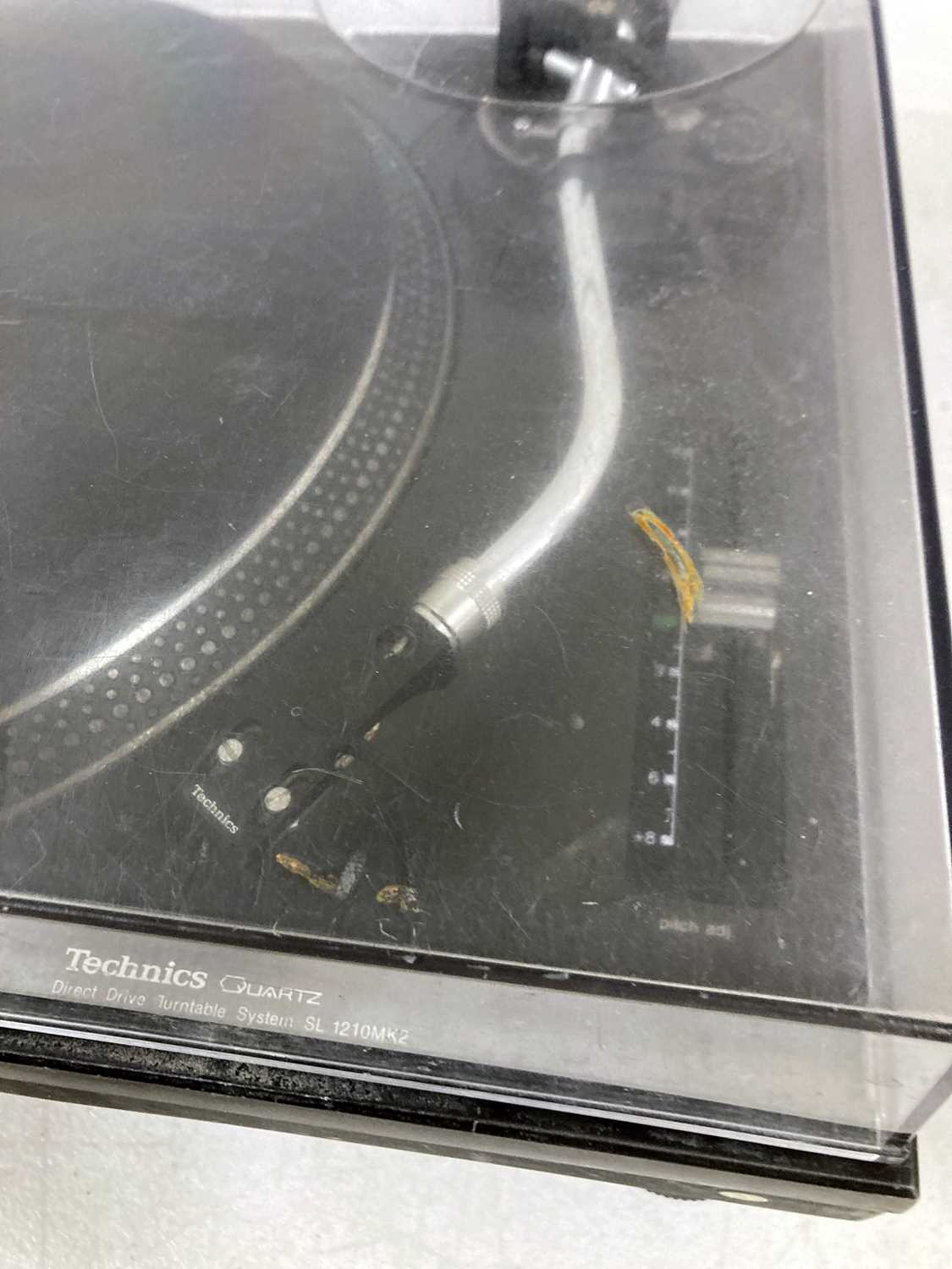 Lot 85 - TECHNICS SL-1210MK2 TURNTABLE.