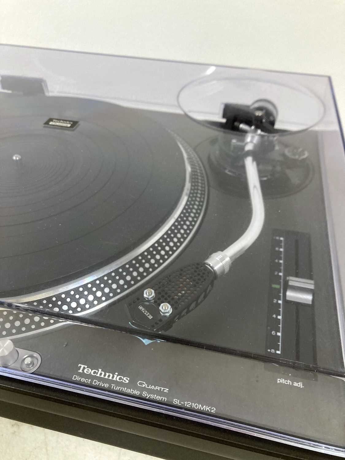 Lot 86 - TECHNICS SL-1210MK2 TURNTABLE.