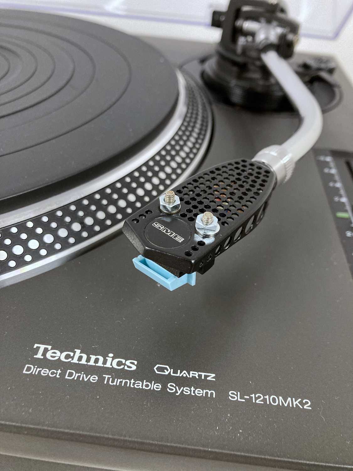 Lot 86 - TECHNICS SL-1210MK2 TURNTABLE.