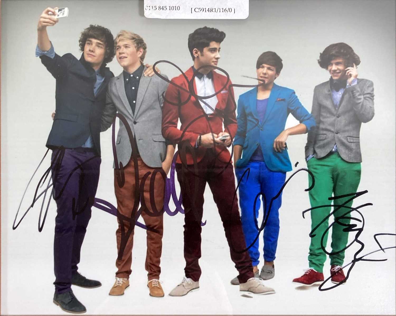 Lot 308 - ONE DIRECTION - FULL SET OF SIGNATURES.