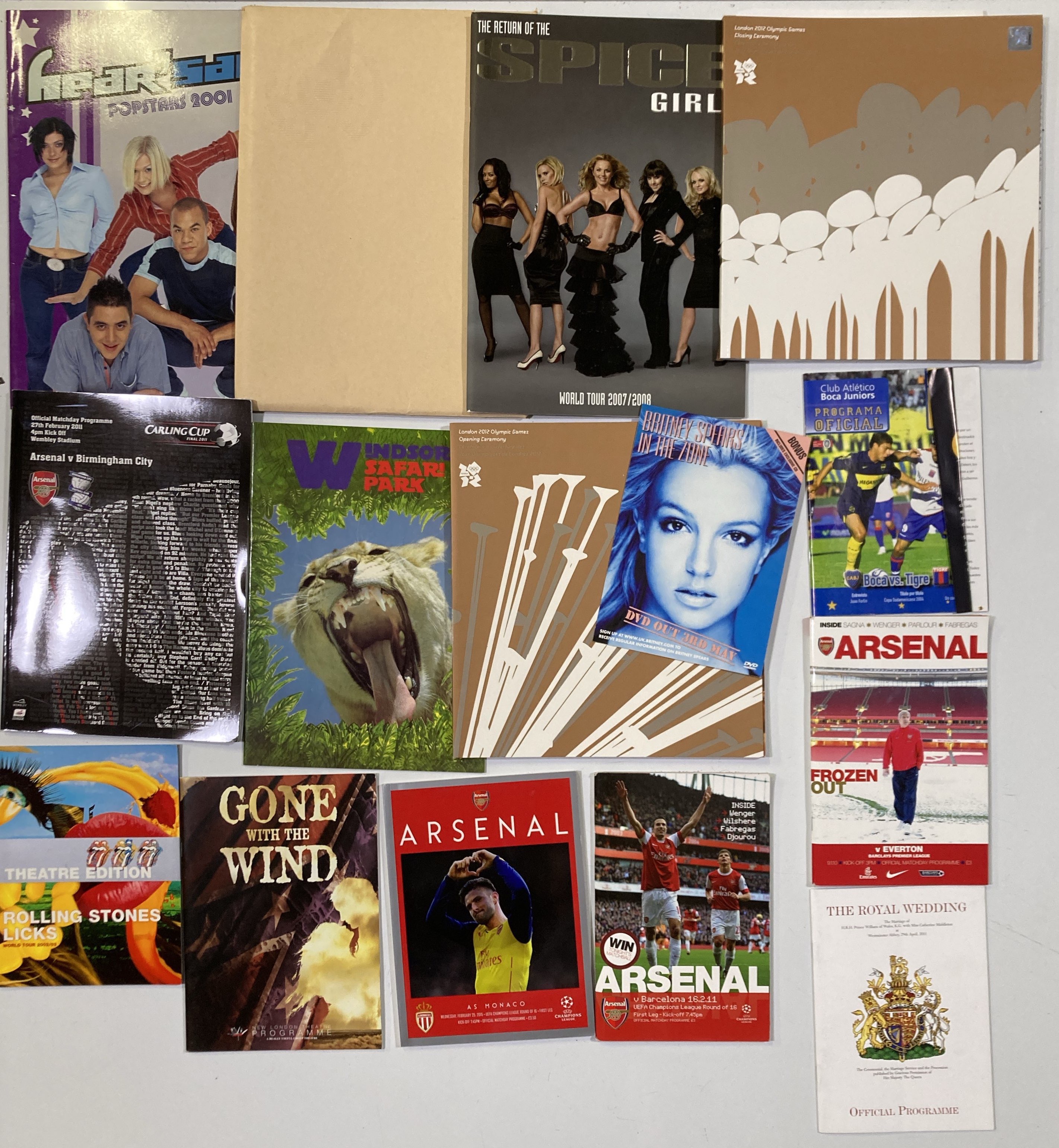 Lot 111 - POP PROGRAMMES INC ROBBIE WILLIAMS SIGNED.