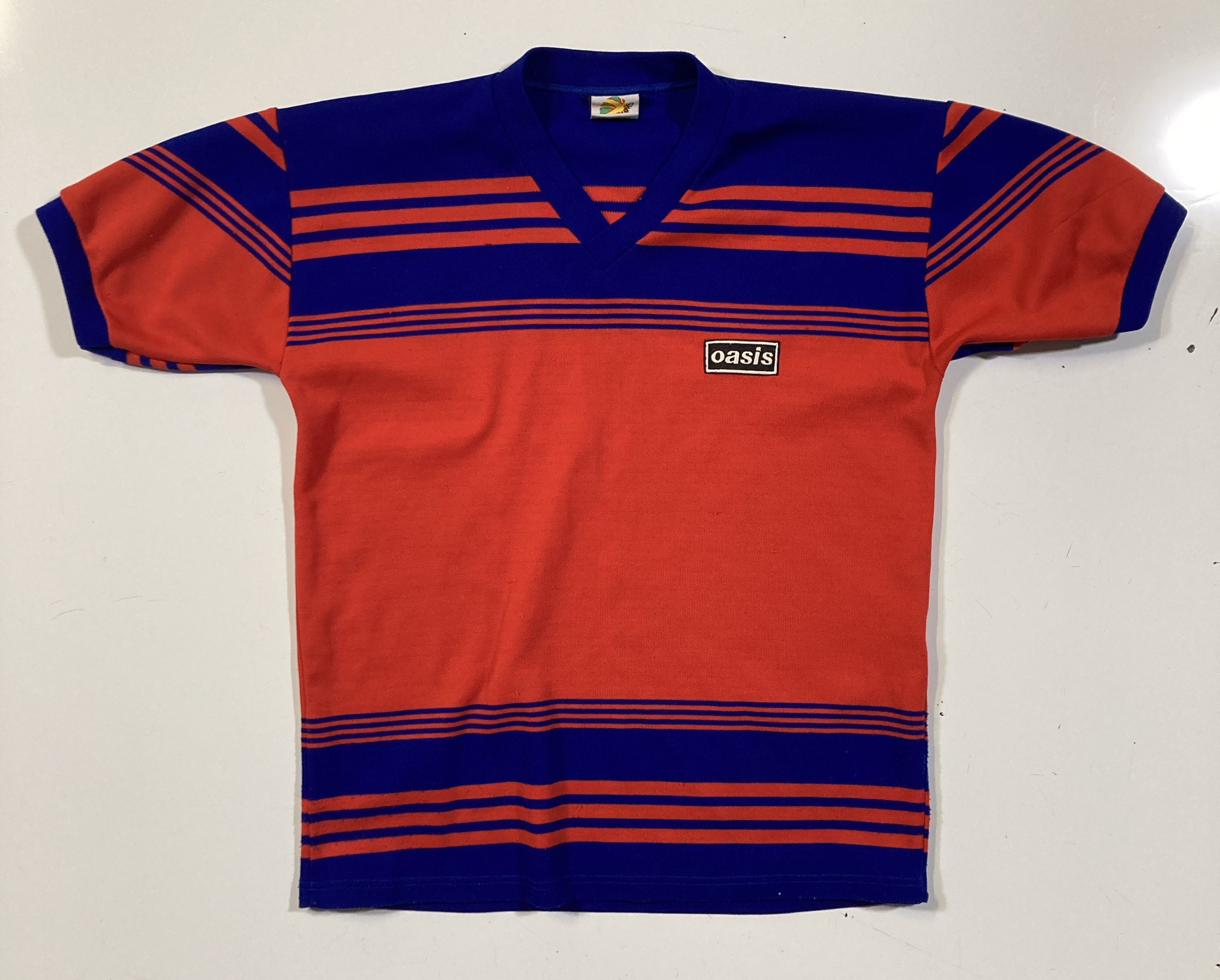Lot 479 - OASIS - ORIGINAL UNDERWORLD TOP.
