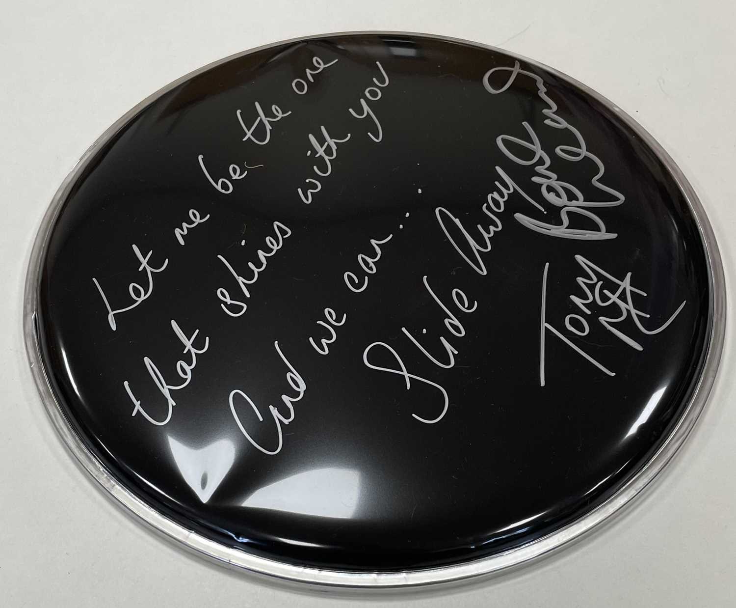 Lot 485 - OASIS - SIGNED DRUMSKIN AND DRUMSTICKS