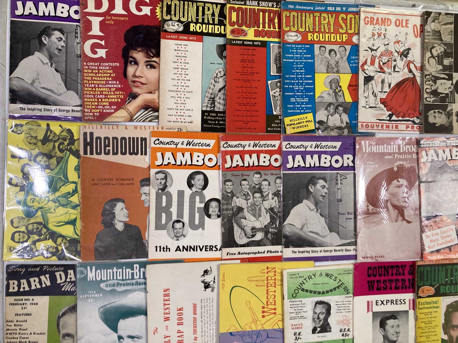 Lot 305 - COUNTRY & WESTERN - MAGAZINES / PROGRAMMES C