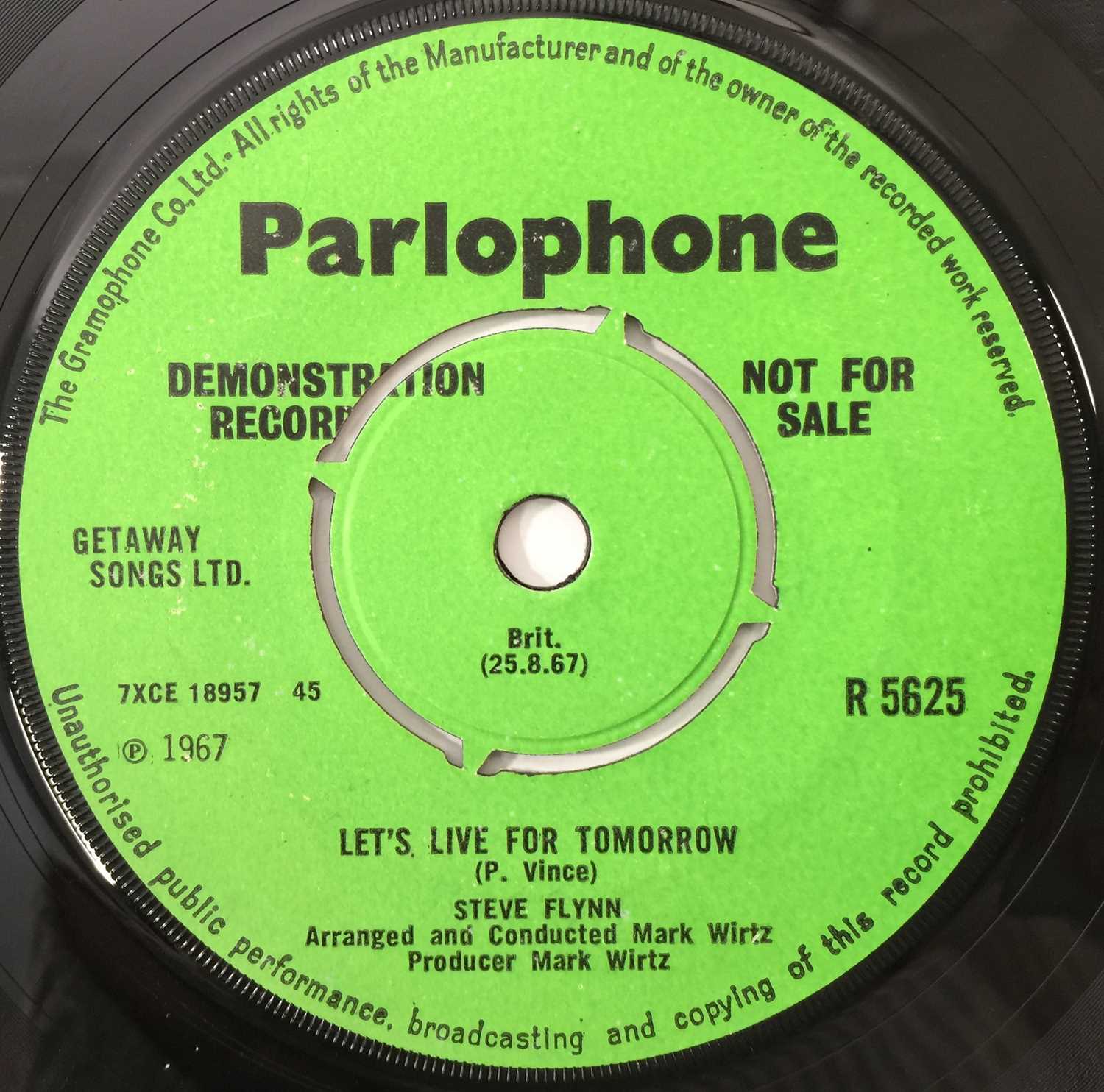 Lot 724 - STEVE FLYNN - MR. RAINBOW (7" PROMO - R5625)
