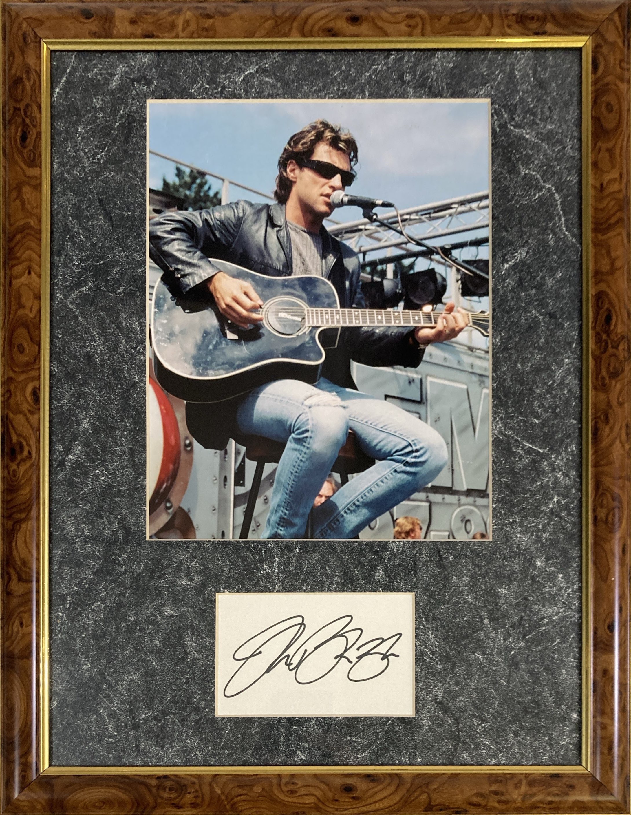 Lot 290 - JON BON JOVI - SIGNED DISPLAY.