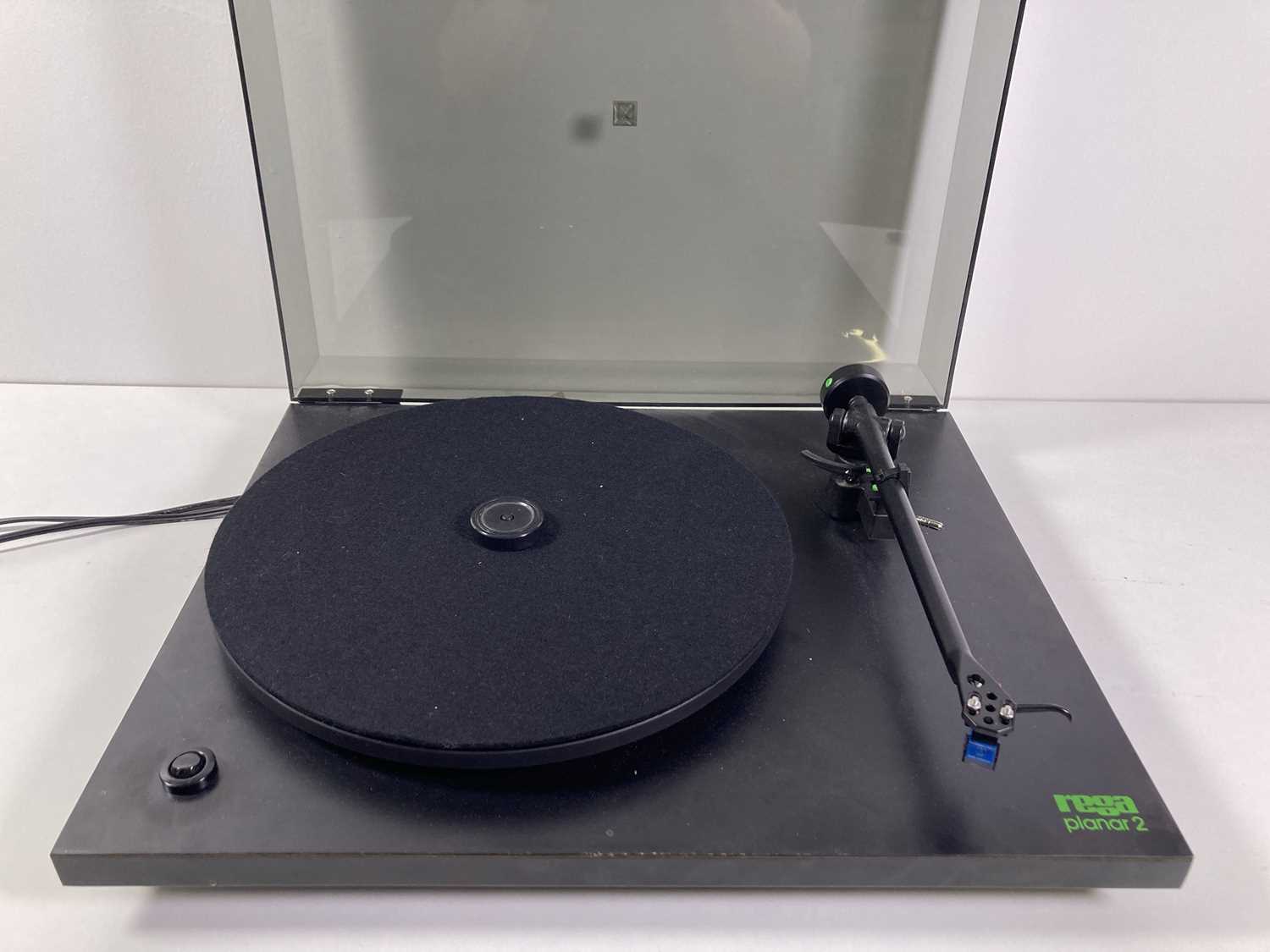 Lot 16 - REGA PLANAR 2 TURNTABLE.