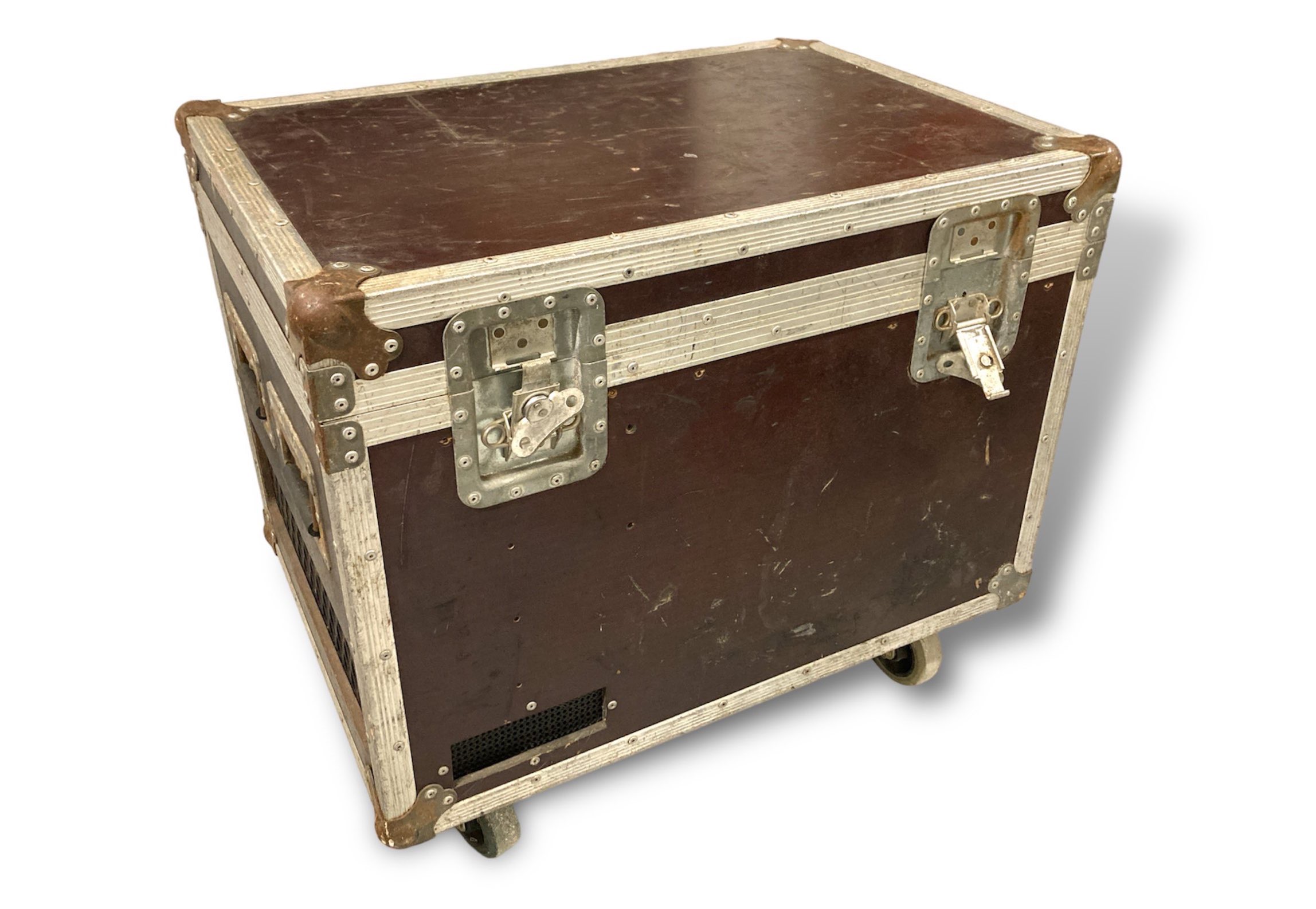 Lot 27 - FLIGHT CASE WITH RACK MOUNTED EQUIPMENT INC