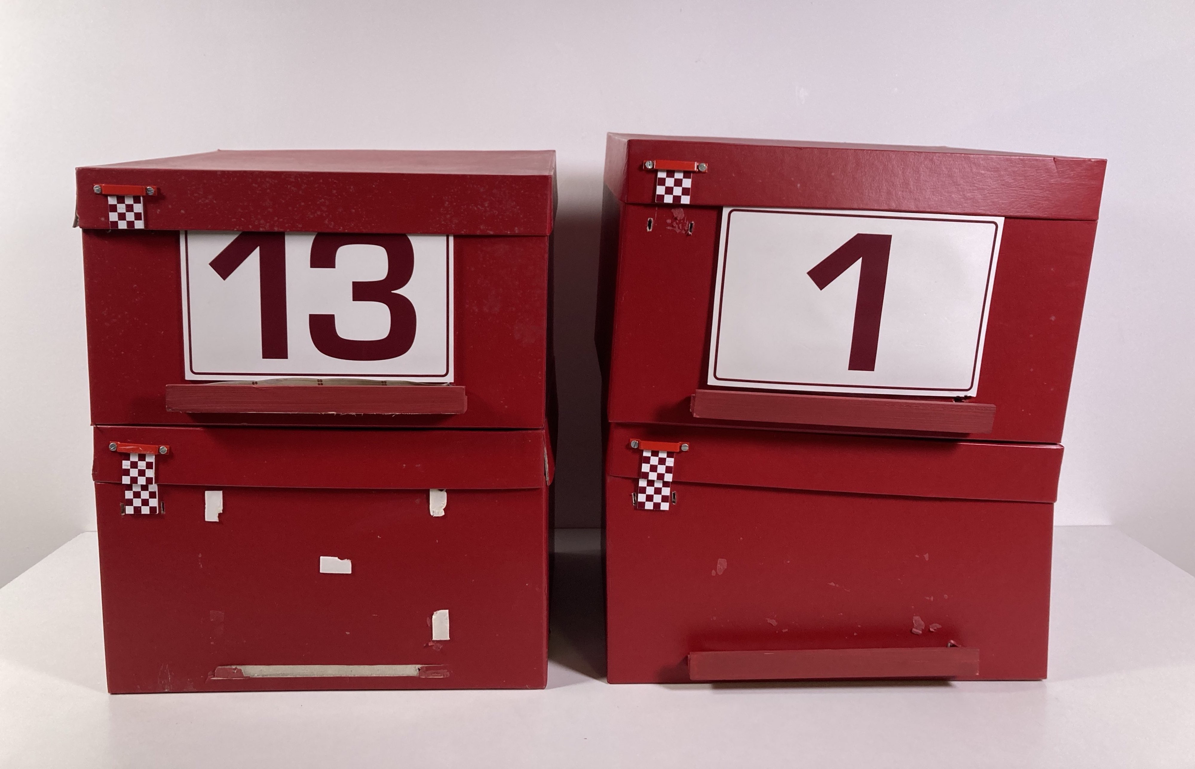 Lot 198 - DEAL OR NO DEAL - PRODUCTION USED PROP BOXES