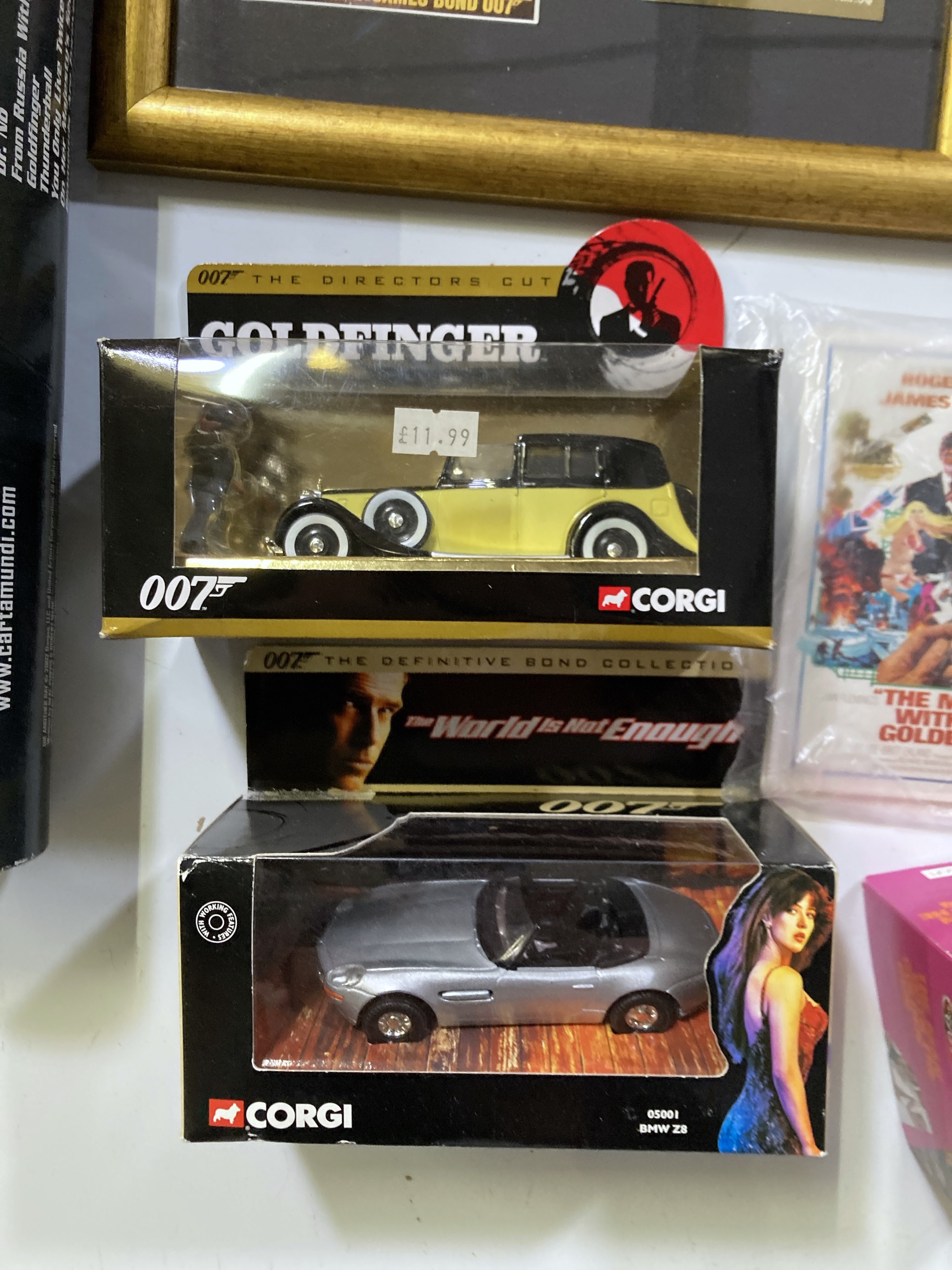 Lot 190 - JAMES BOND COLLECTABLES INC FILM CEL / CORGI