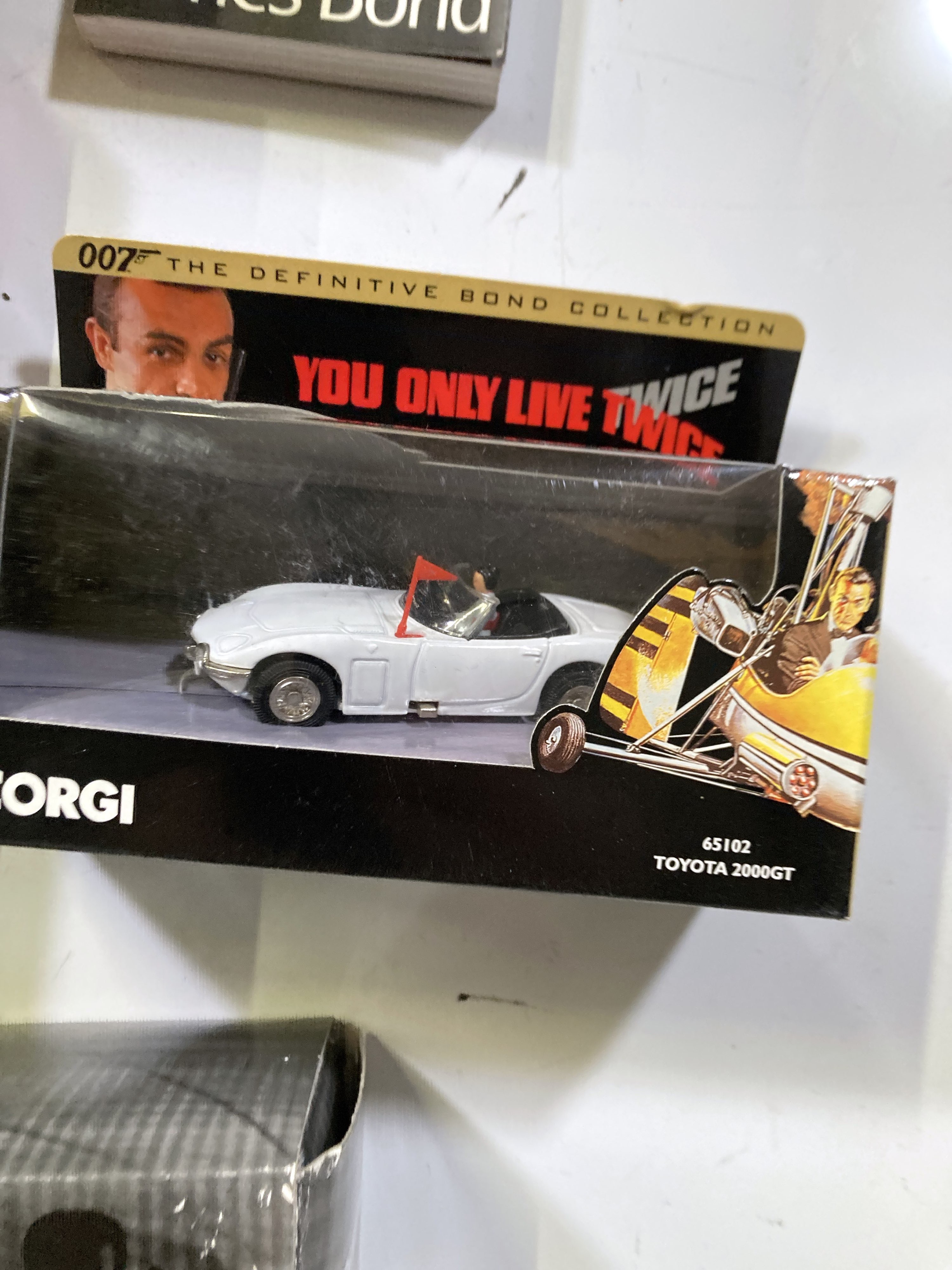 Lot 190 - JAMES BOND COLLECTABLES INC FILM CEL / CORGI