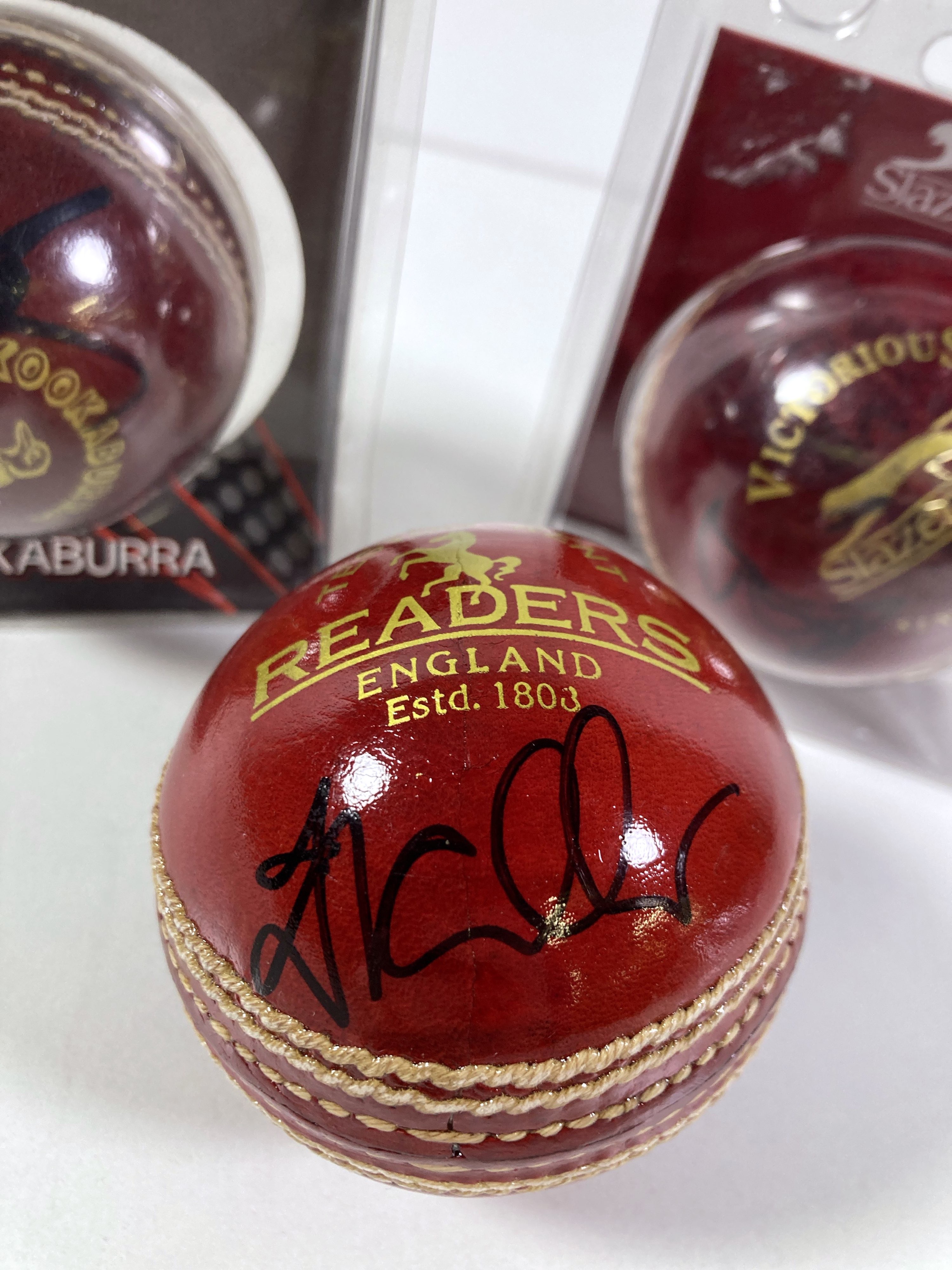 Lot 63 - CRICKET MEMORABILIA - SIGNED CRICKET BALLS