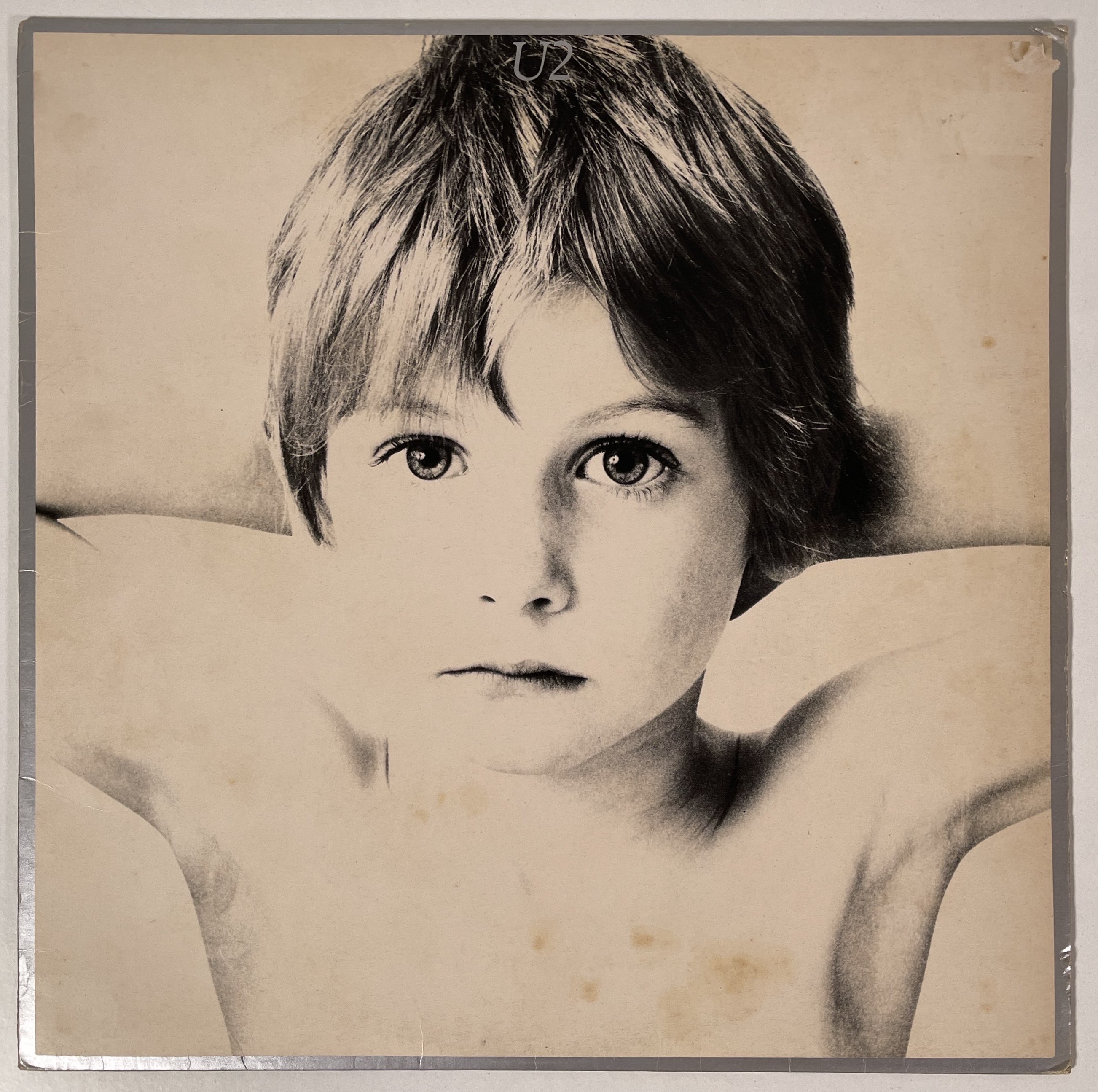 Lot 323 - U2 - SIGNED 'BOY' LP SLEEVE.