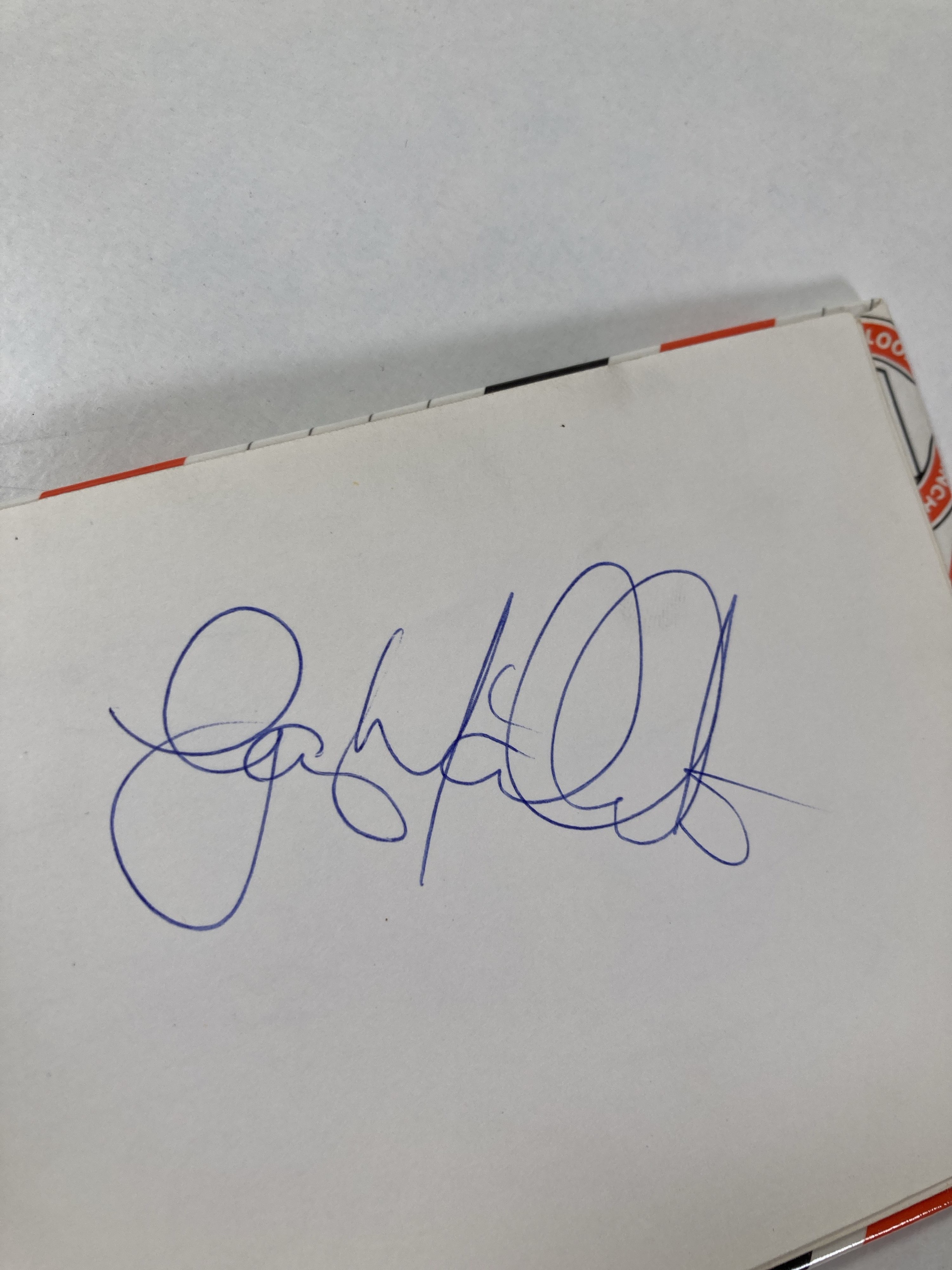 Lot 46 - MANCHESTER UNITED - SIGNED MEMORABILIA.