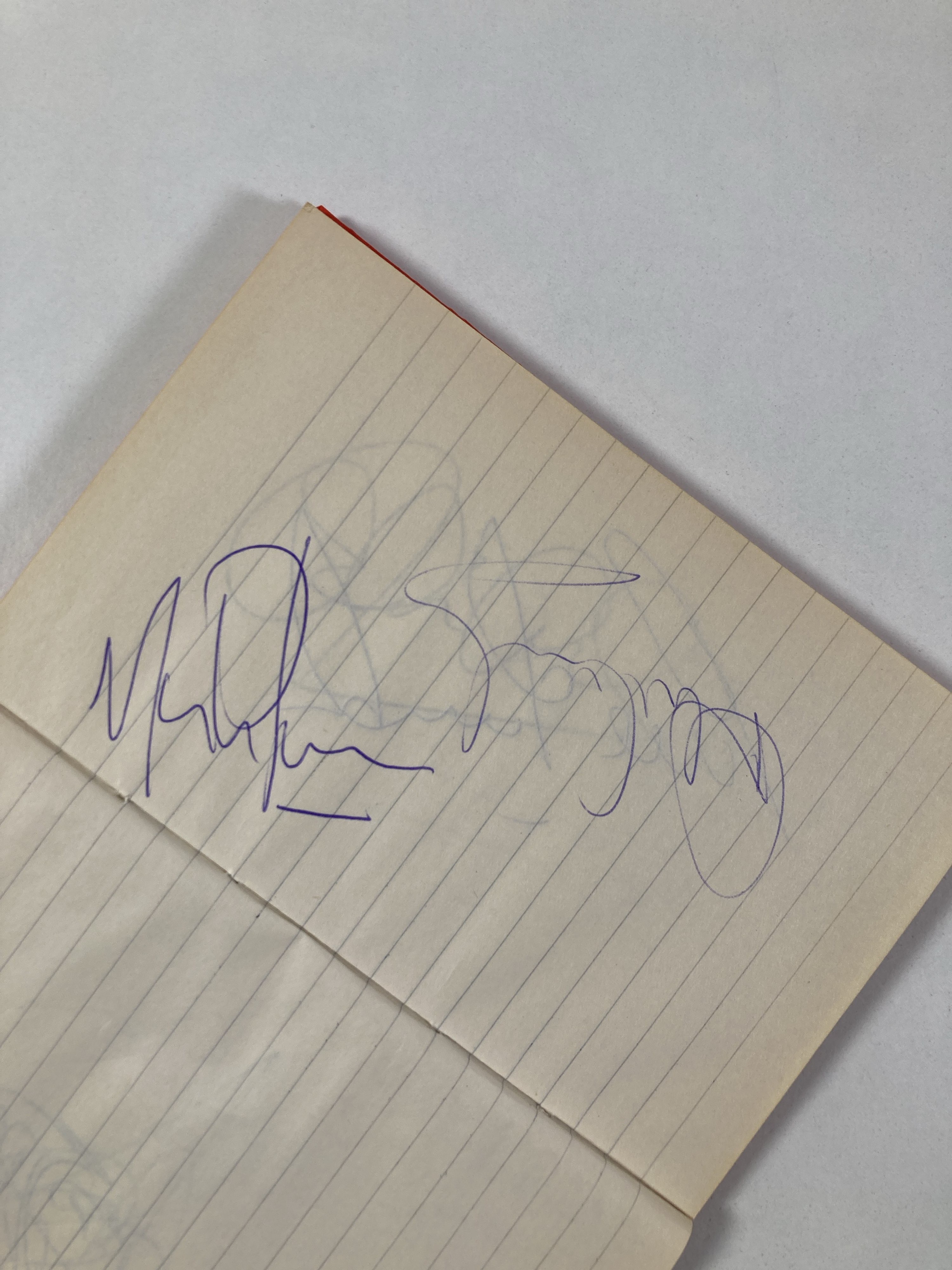 Lot 46 - MANCHESTER UNITED - SIGNED MEMORABILIA.