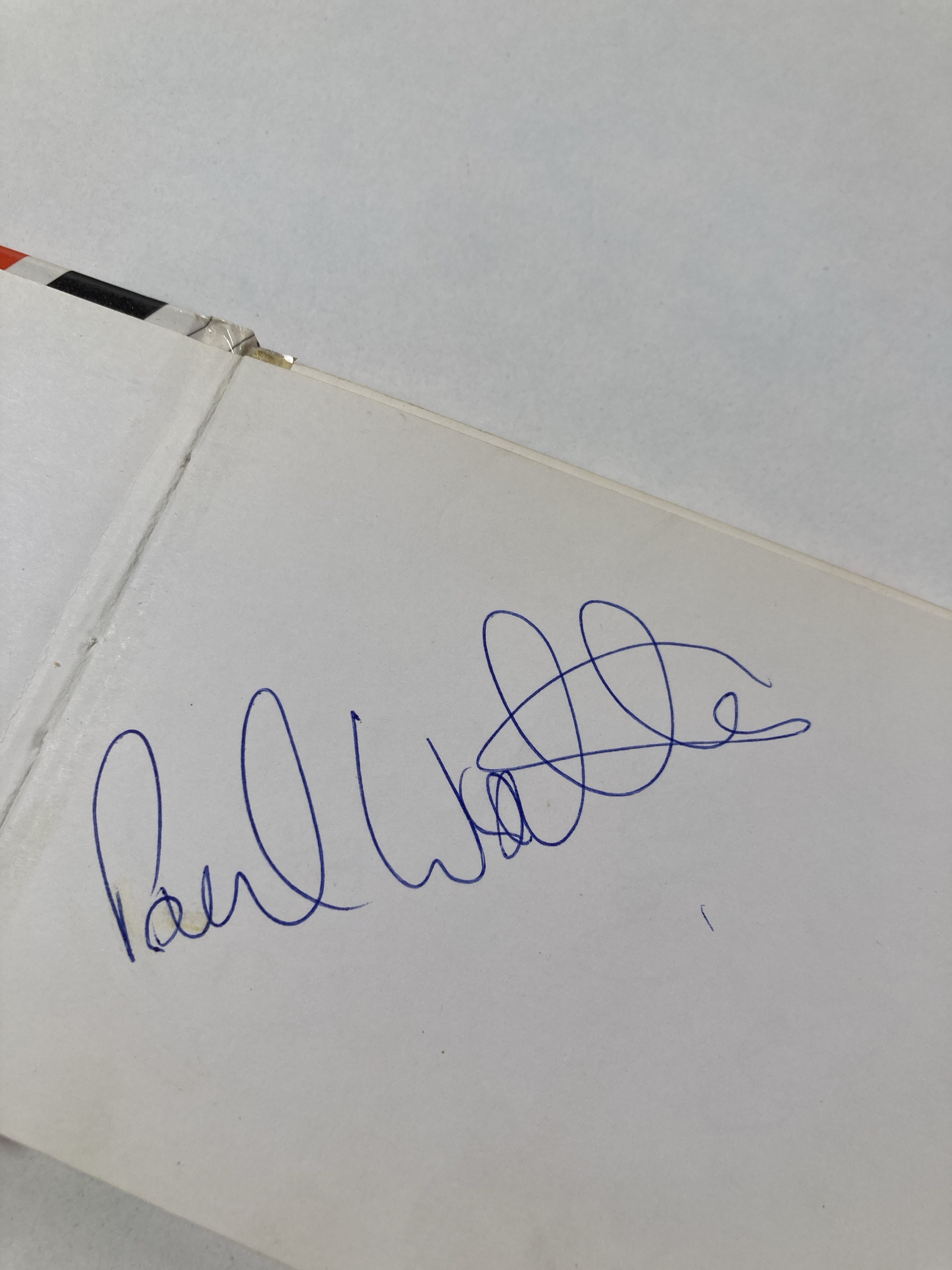 Lot 46 - MANCHESTER UNITED - SIGNED MEMORABILIA.