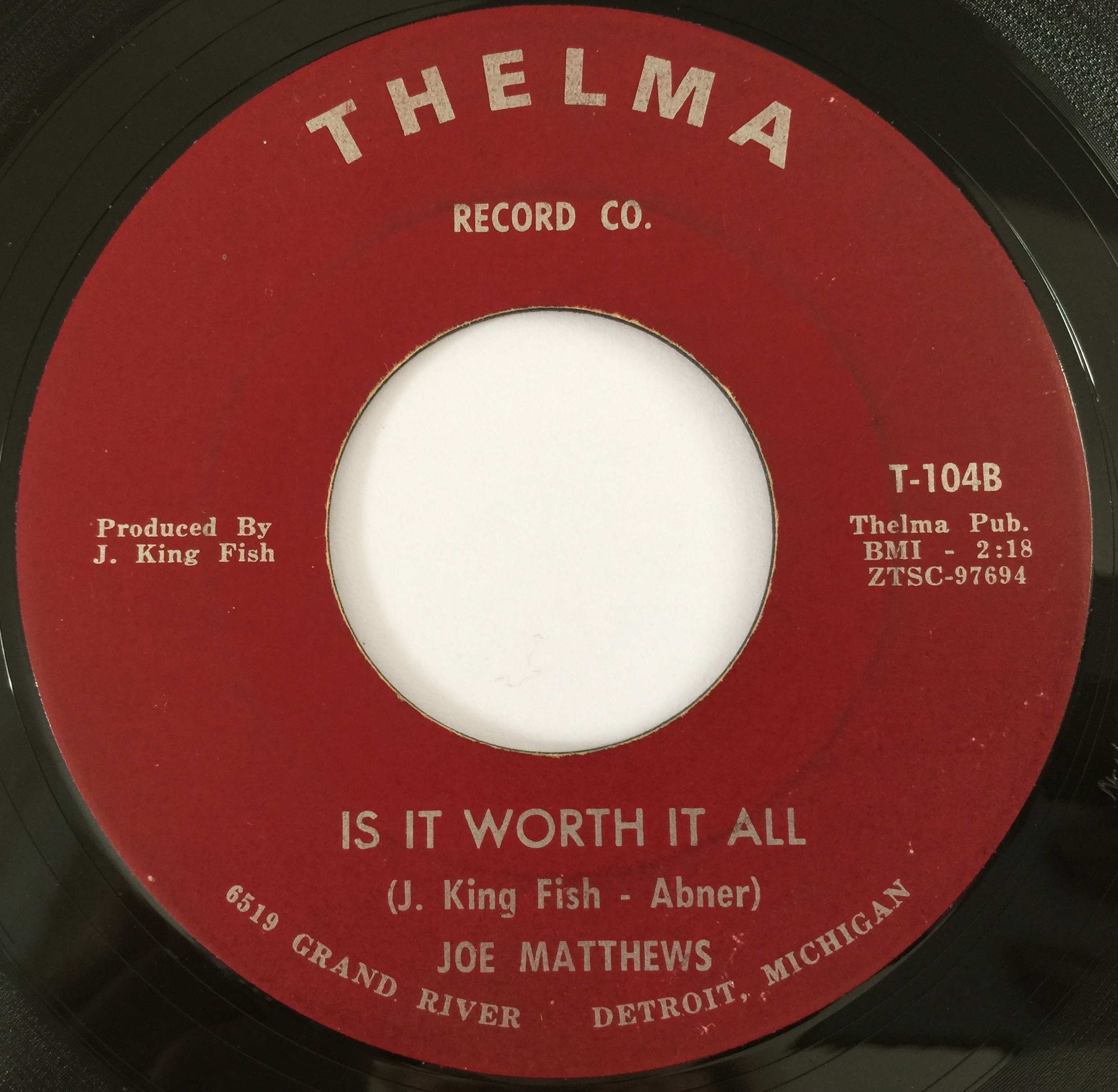 Lot 175 - JOE MATTHEWS - SHE'S MY BEAUTY QUEEN 7"