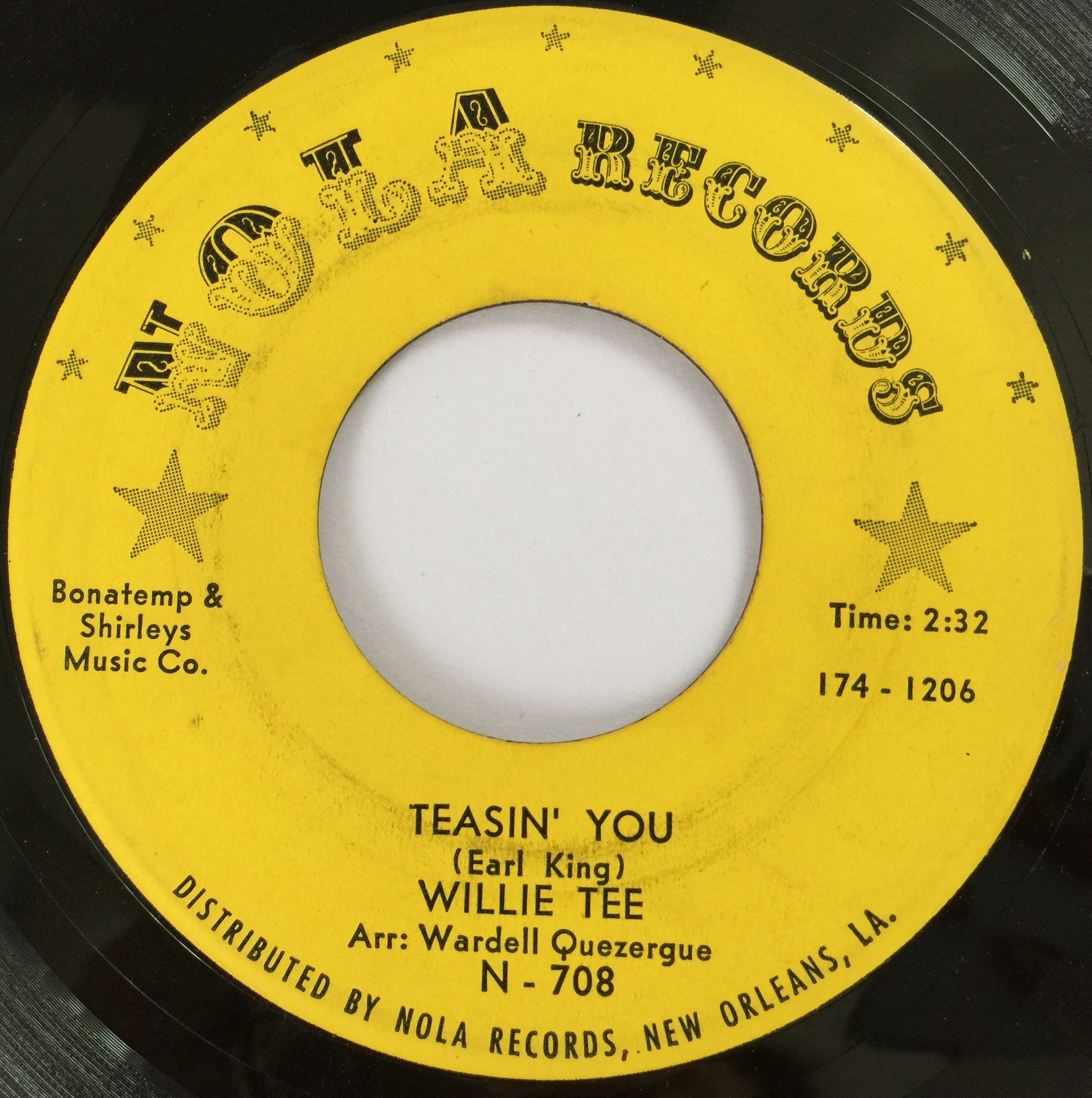 Lot 229 - WILLIE TEE - WALKING UP A ONE WAY STREET 7"
