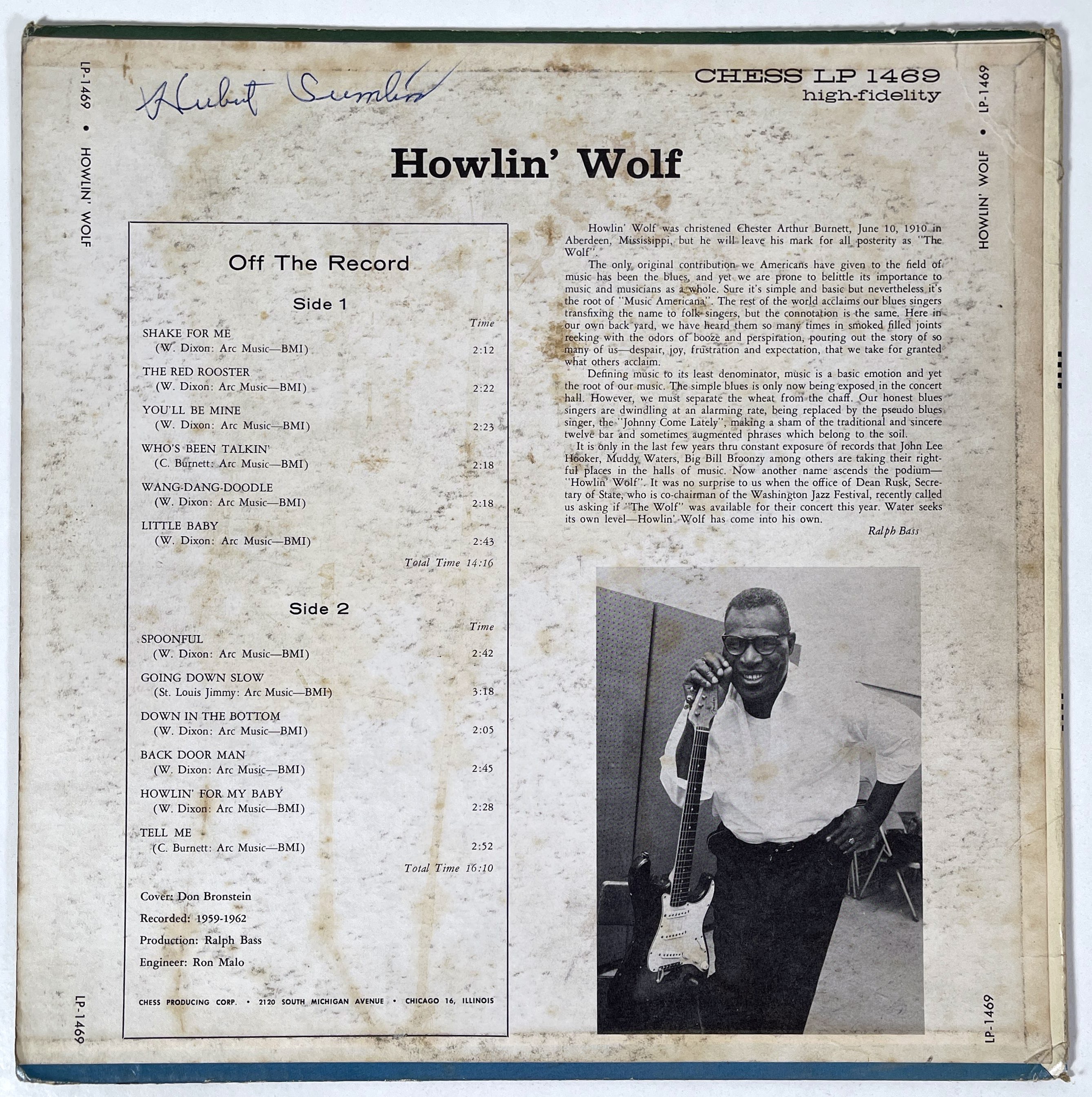 Lot 325 - HOWLIN' WOLF - FULLY SIGNED SELF TITLED LP.