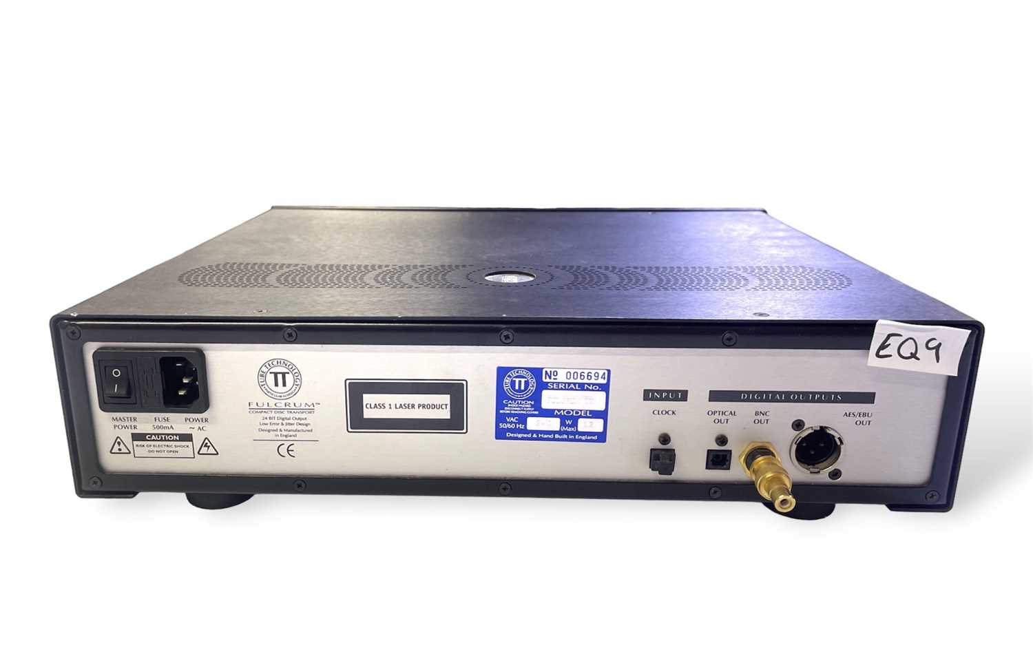 Lot 10 - TUBE TECHNOLOGY - FULCRUM 24 BIT CD PLAYER.