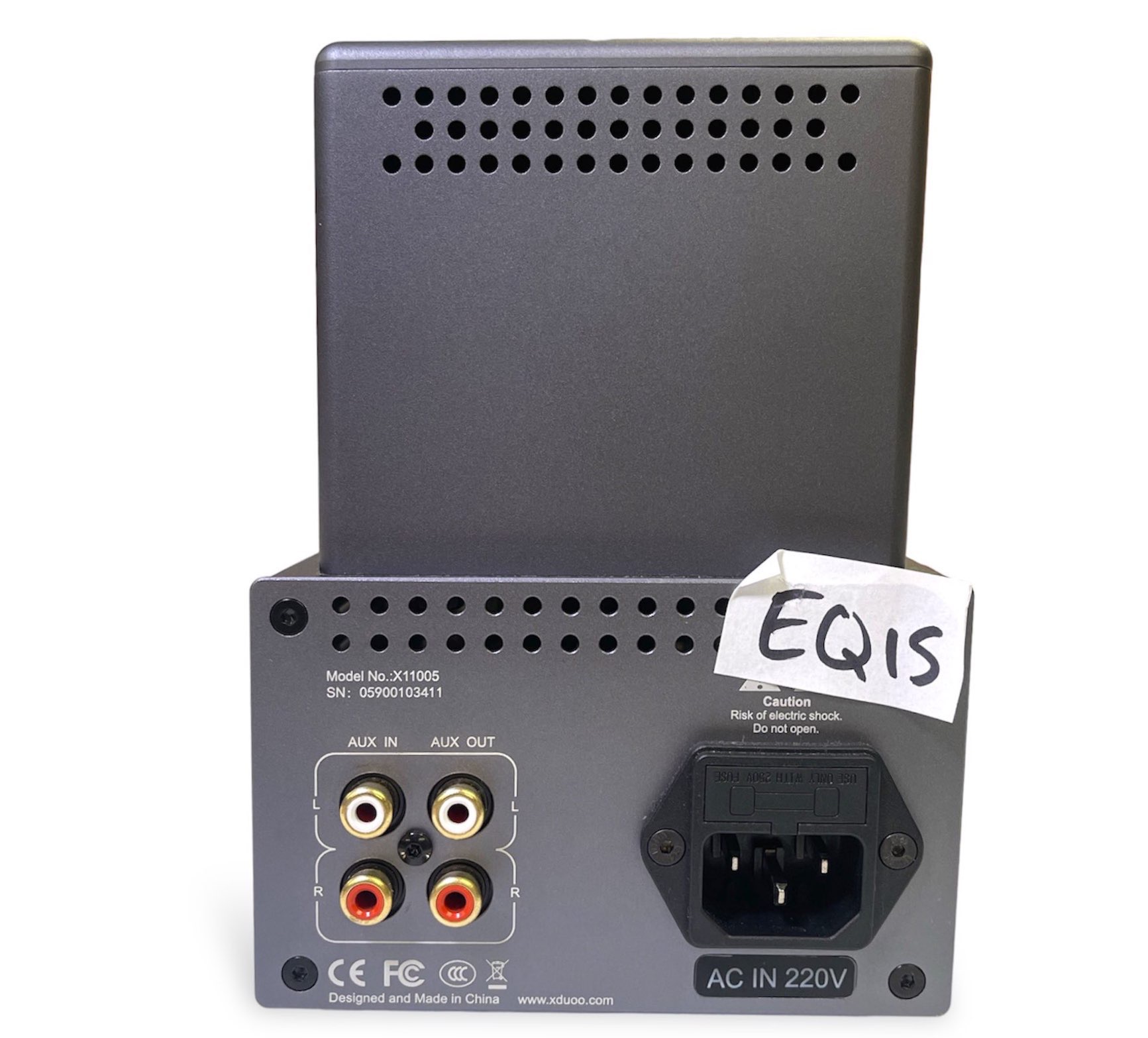 Lot 16 - XDUOO XX11005 TA-26 TUBE HEADPHONE AMPLIFIER.