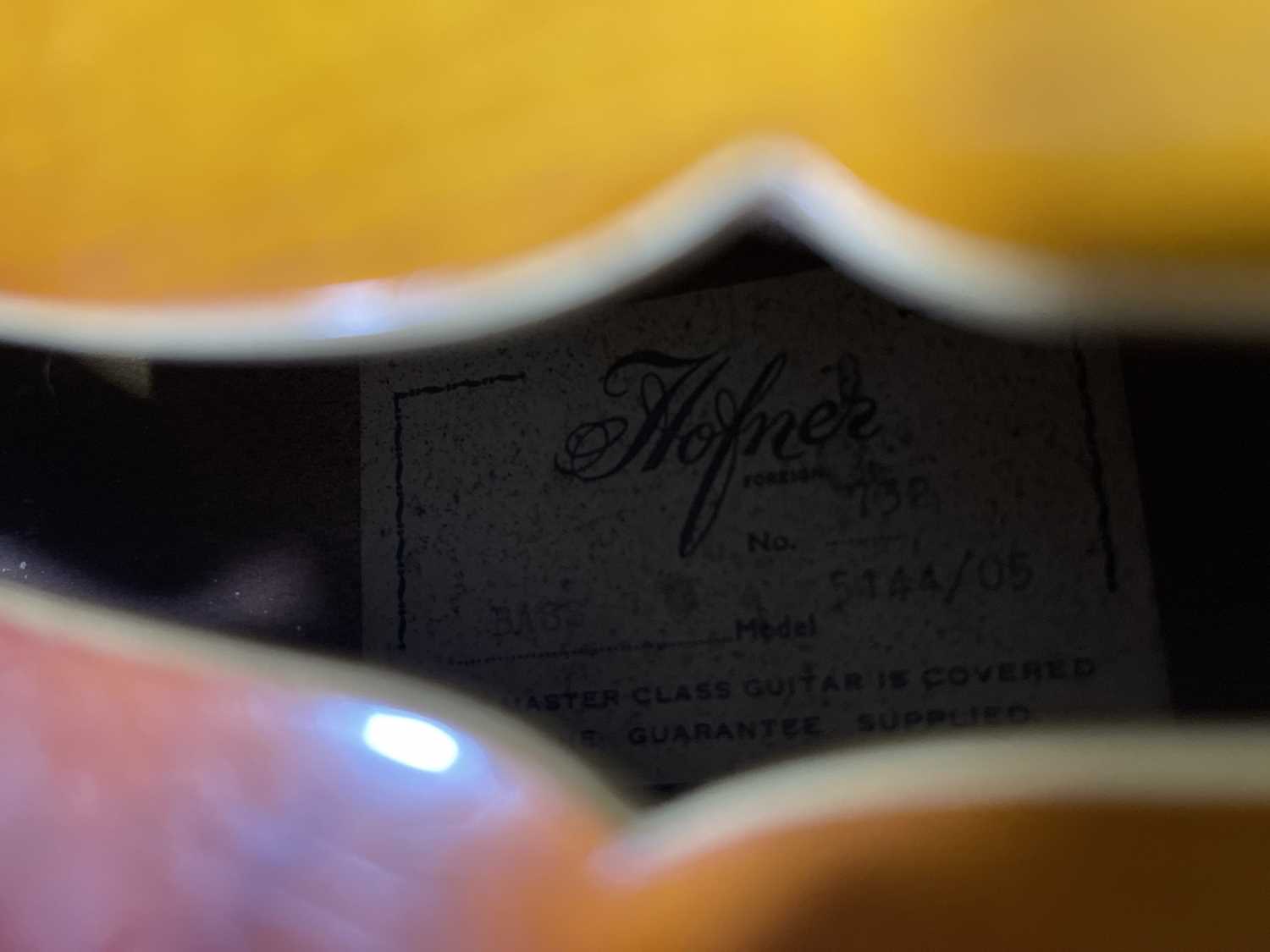 Lot 285 - VINTAGE HOFNER 5144/05 BASS GUITAR.